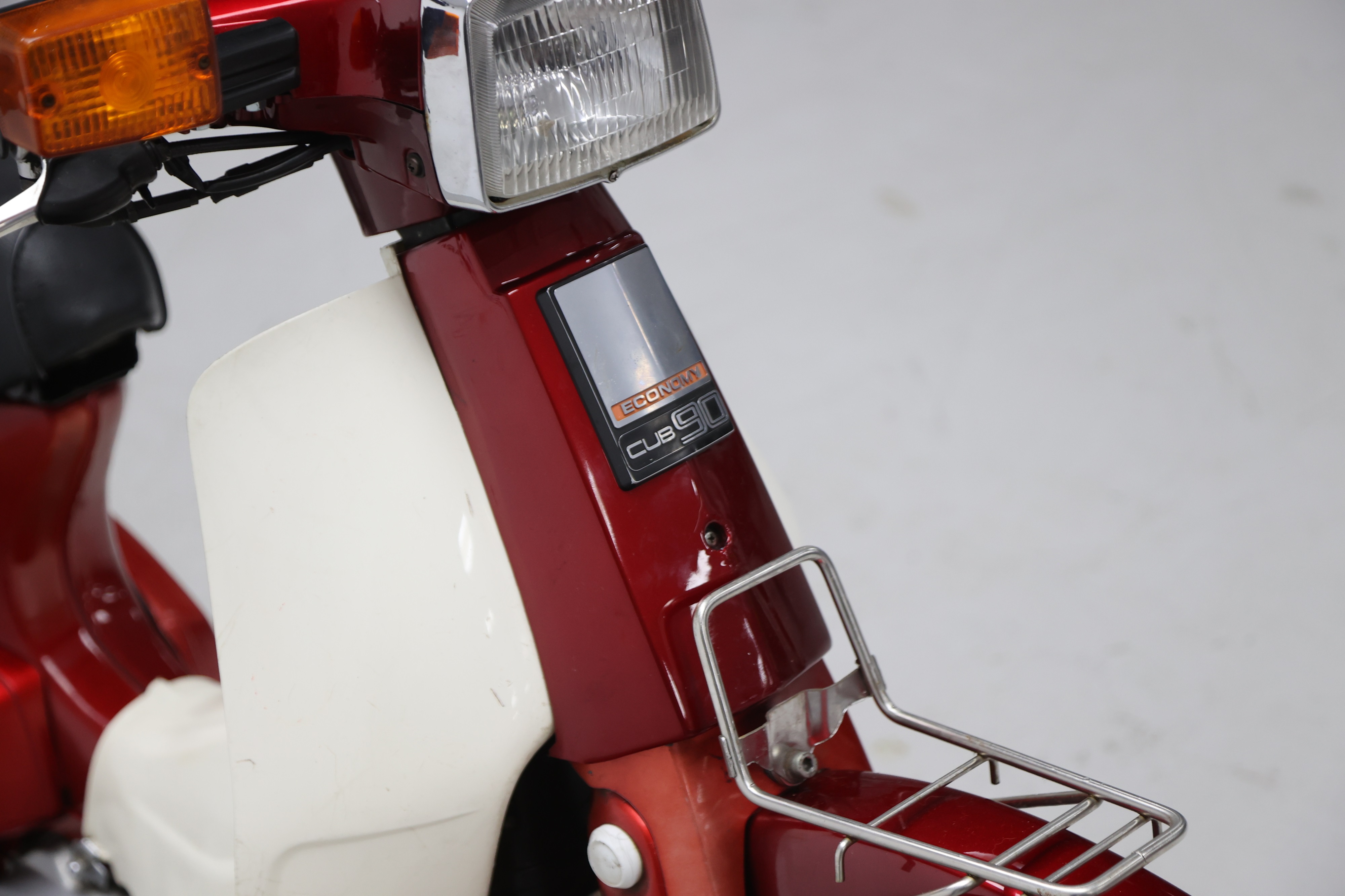 Lot 38 - 1992 Honda C90