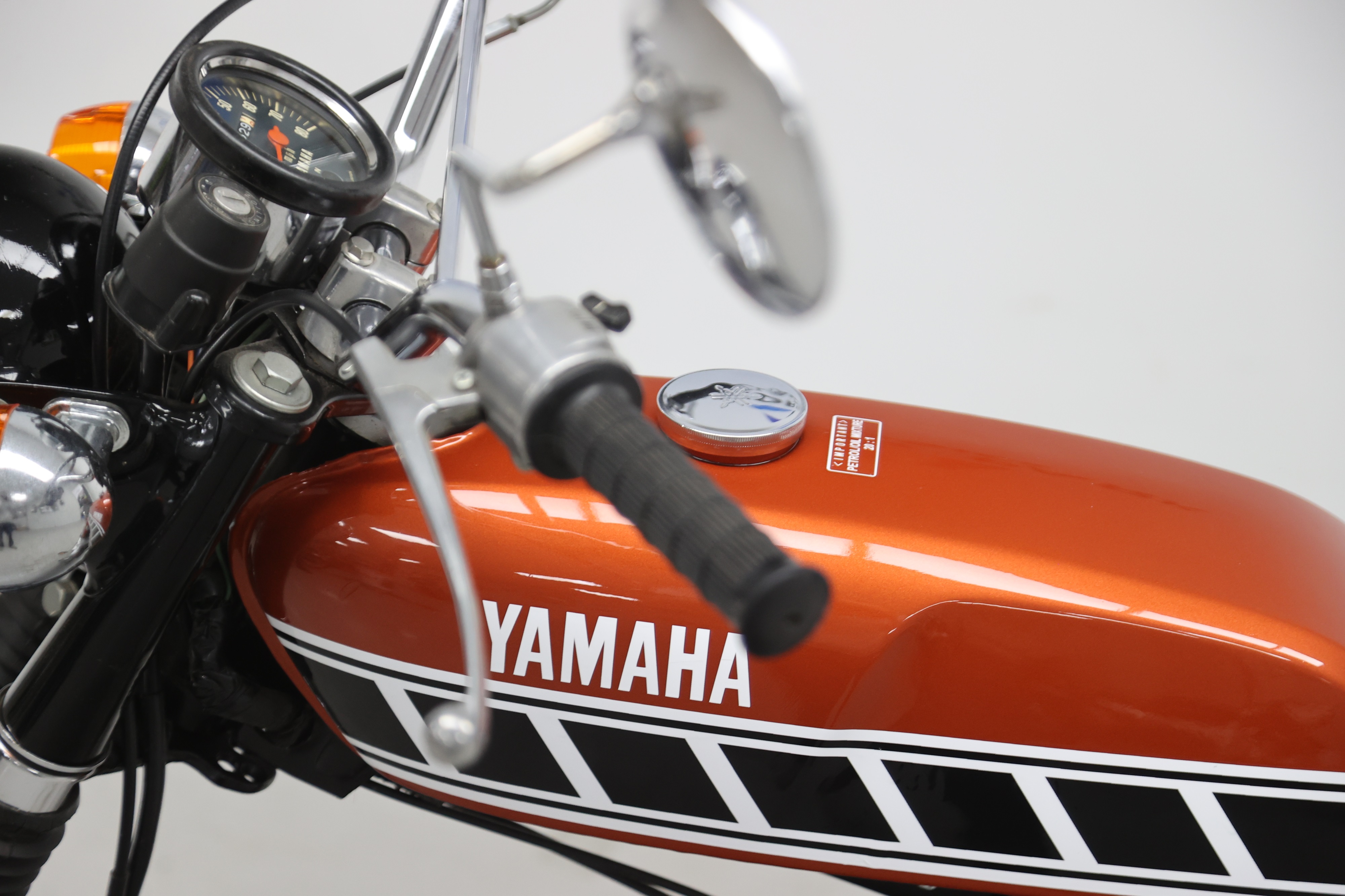 Lot 32 - 1975 Yamaha FS1-E