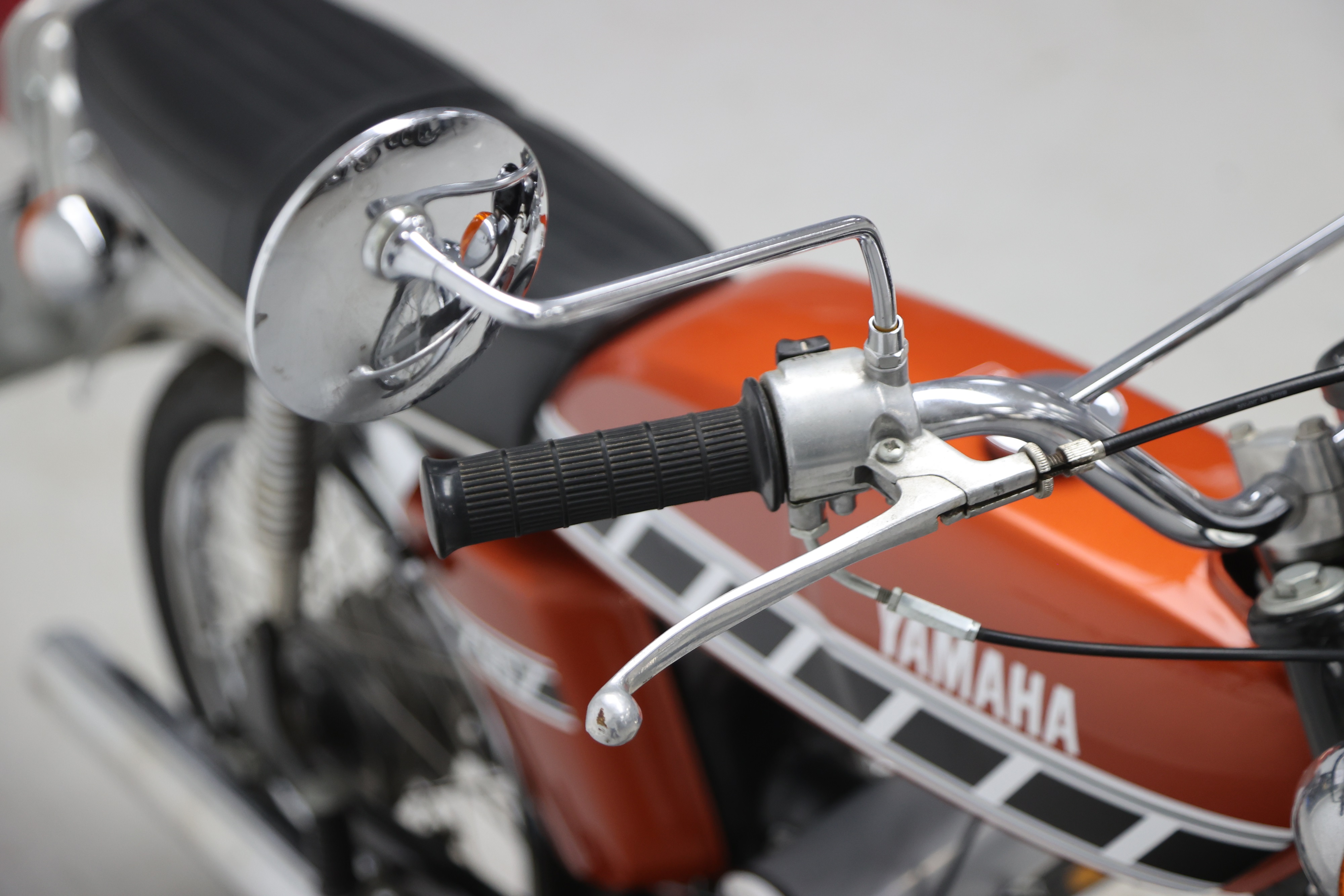 Lot 32 - 1975 Yamaha FS1-E