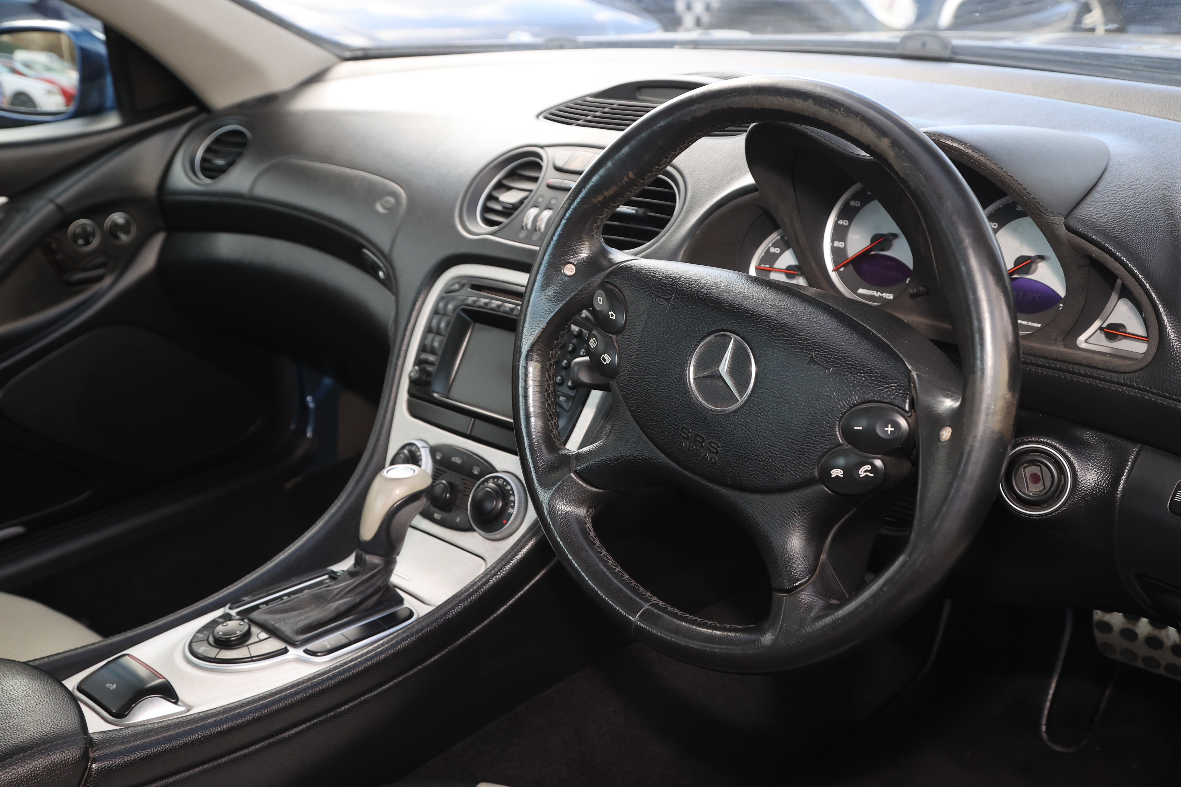 Lot 212 - 2002 Mercedes-Benz SL55 AMG Kompressor