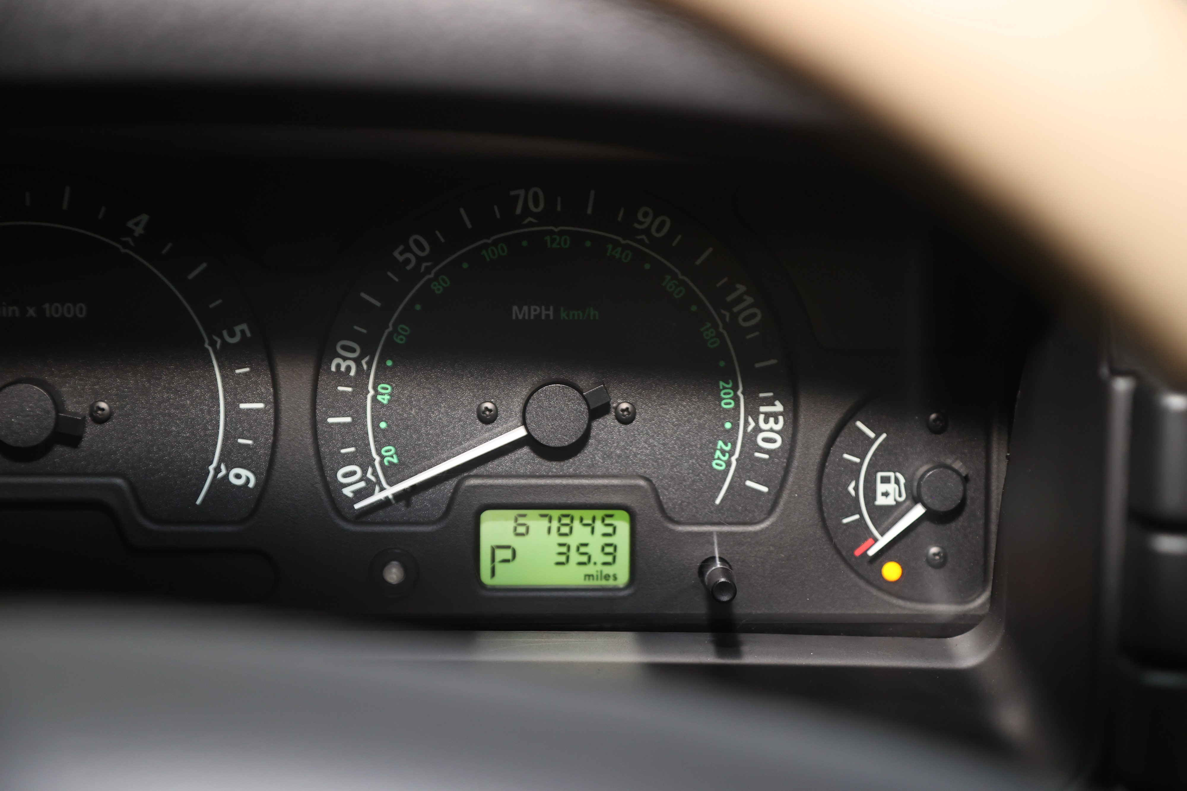 Lot 241 - 2003 Land Rover Discovery 4.0i V8 ES