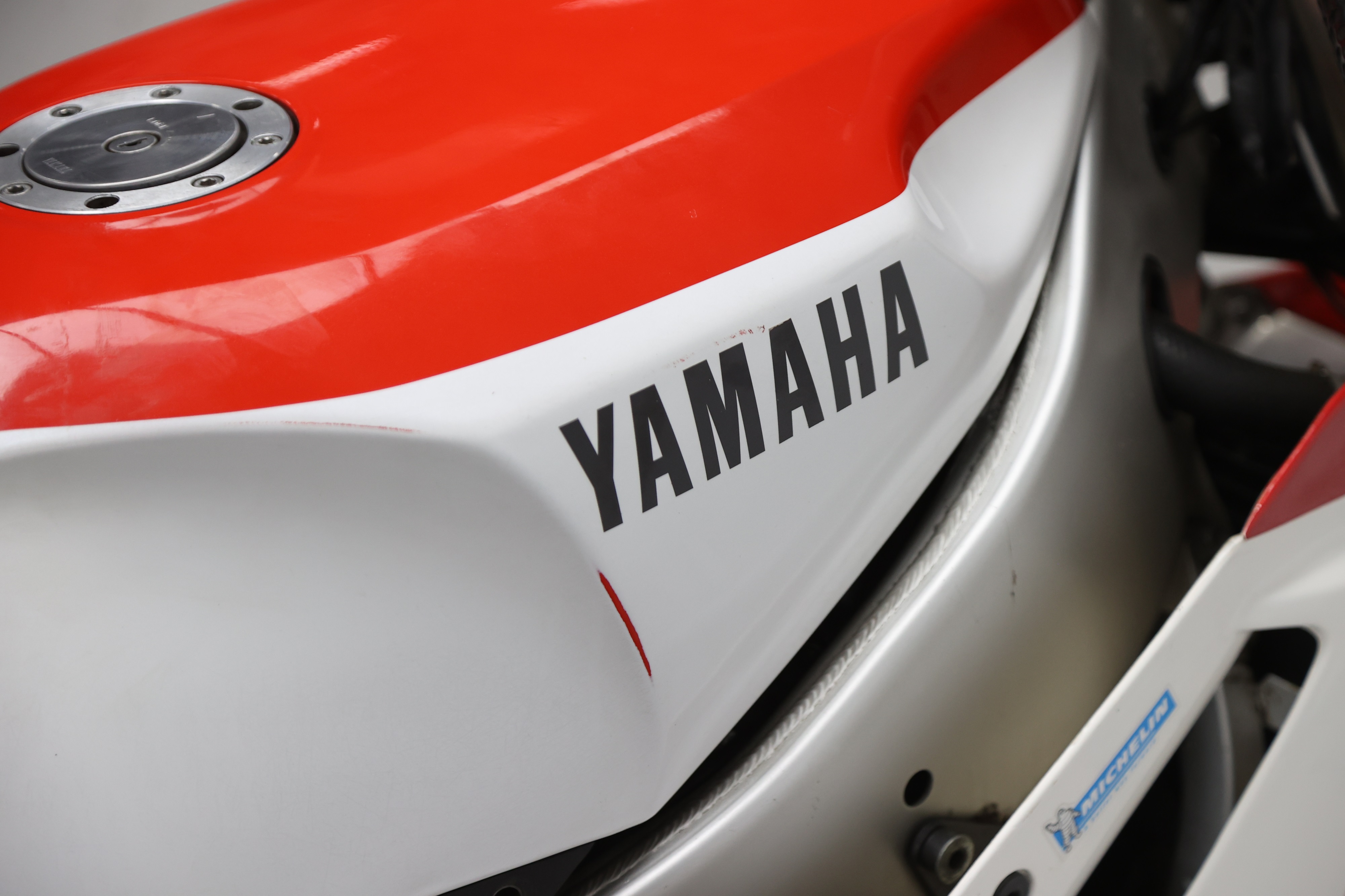 Lot 93 - 1986 Yamaha FZR400 Genesis