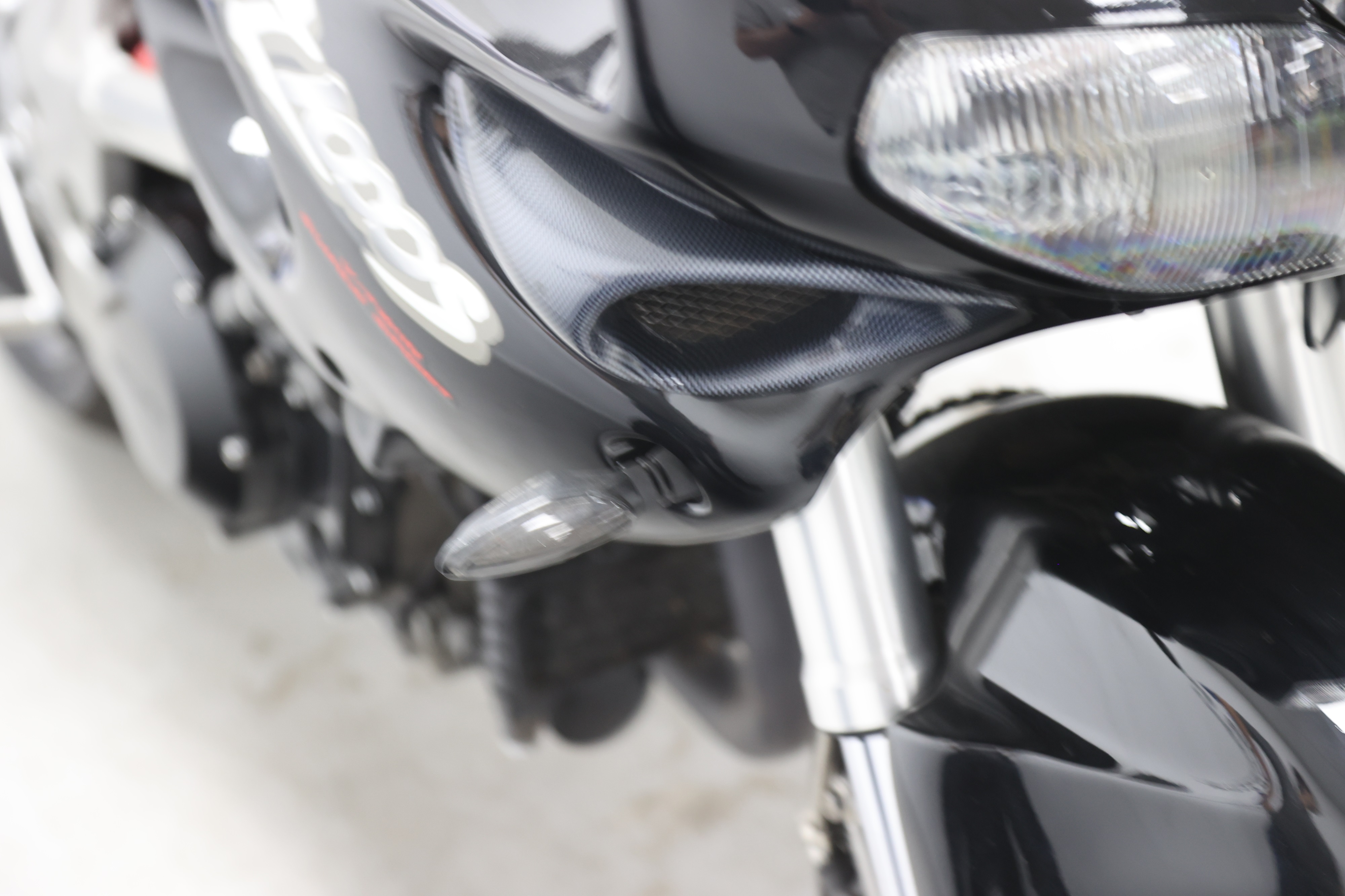 Lot 116 - 1997 Suzuki TL1000S