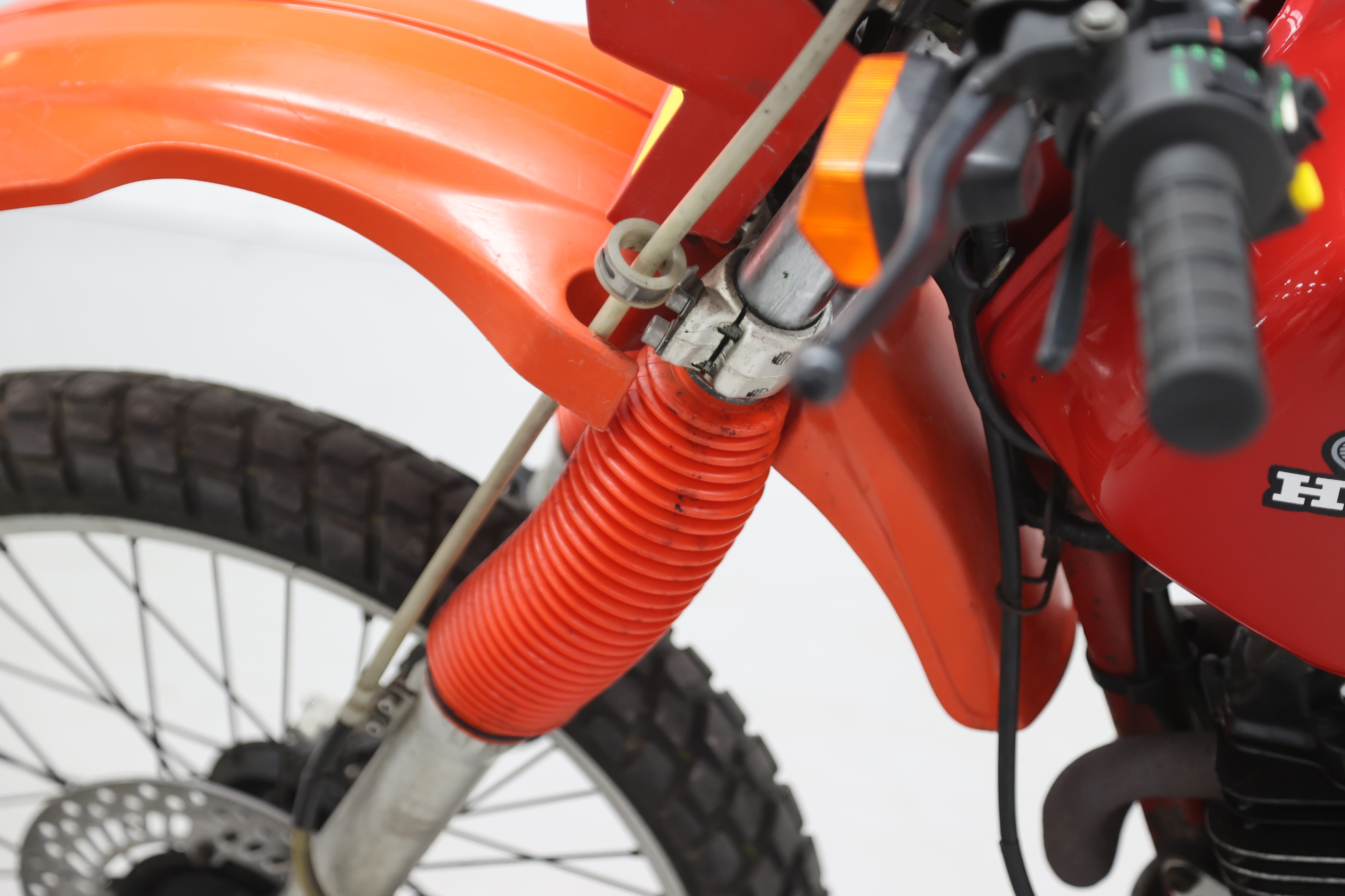 Lot 84 - 1997 Honda XL600R