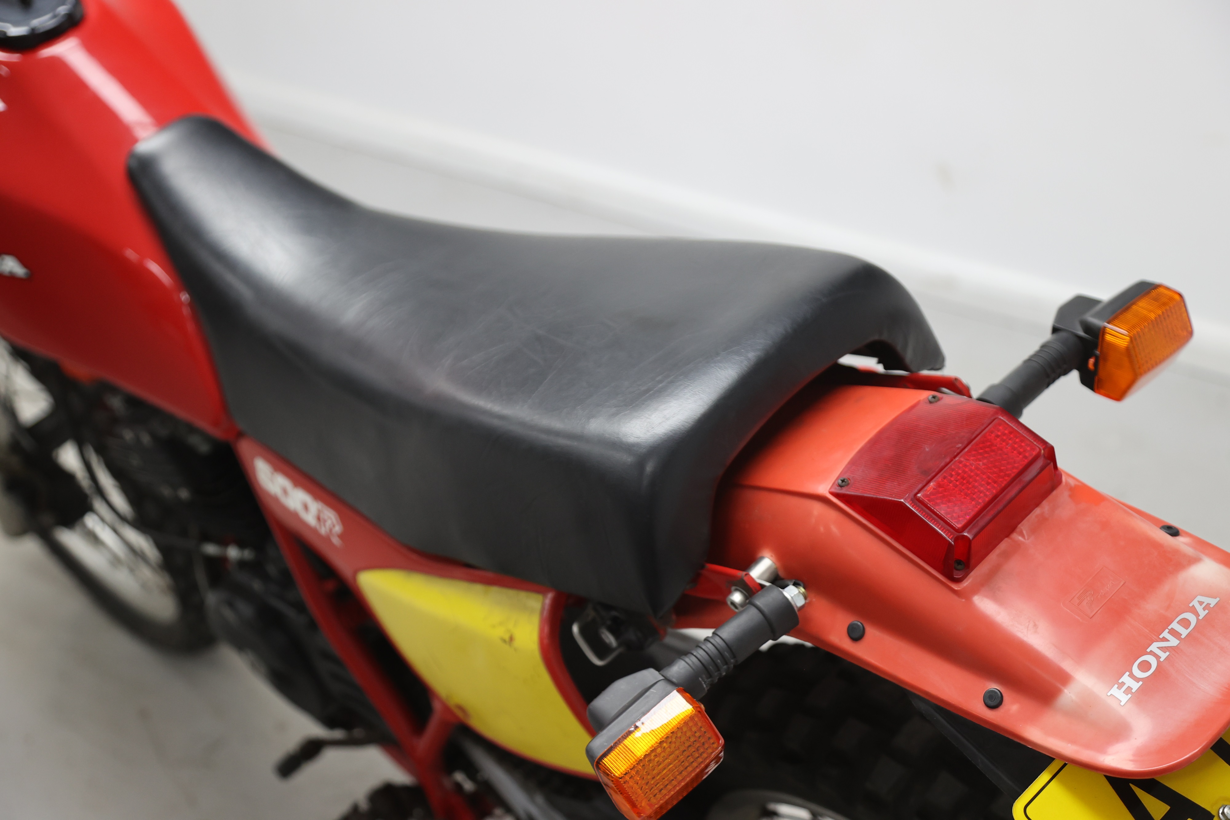 Lot 84 - 1997 Honda XL600R
