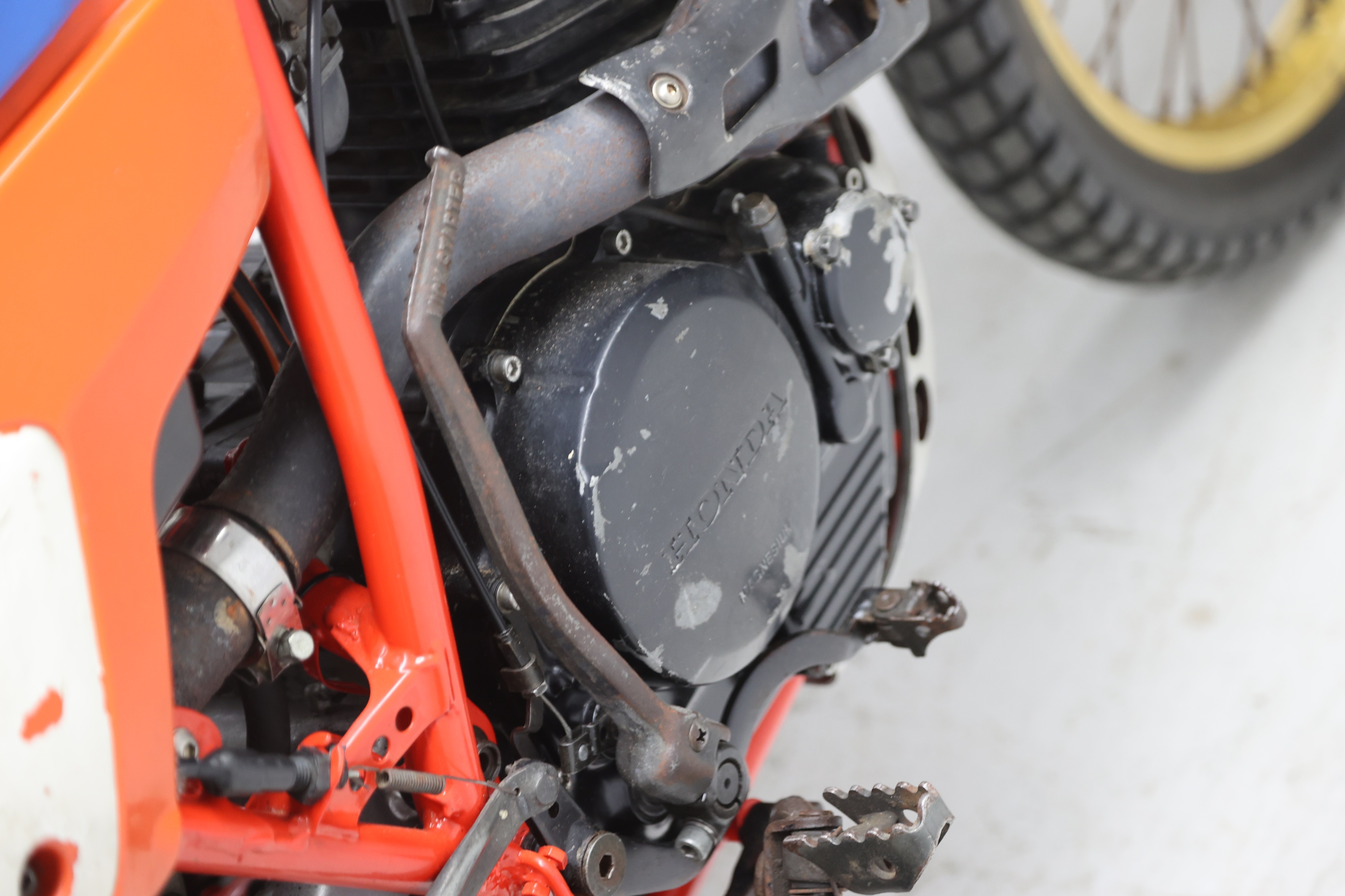 Lot 51 - 2001 Honda XL600R