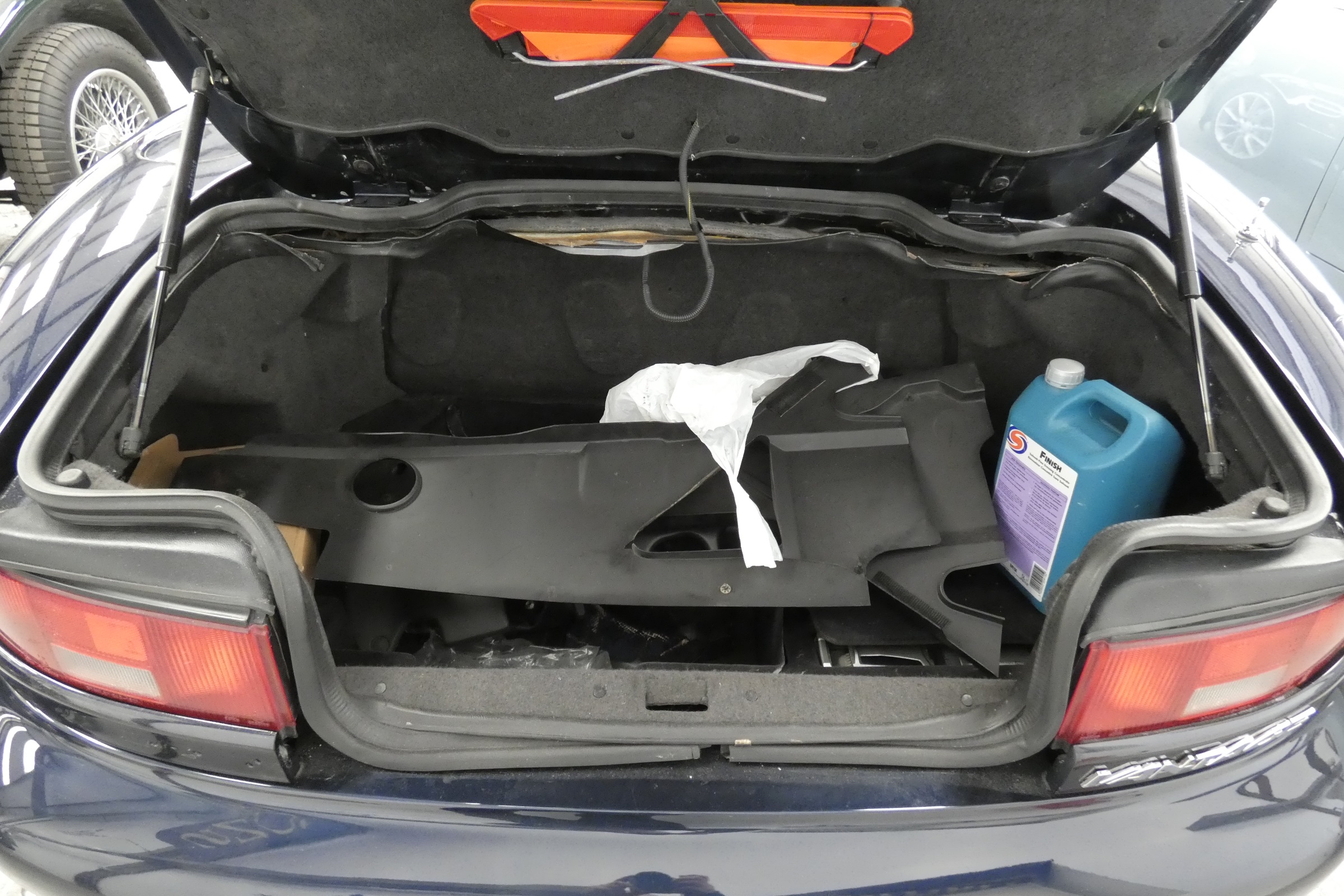 Lot 121 - 2002 Aston Martin DB7 Vantage