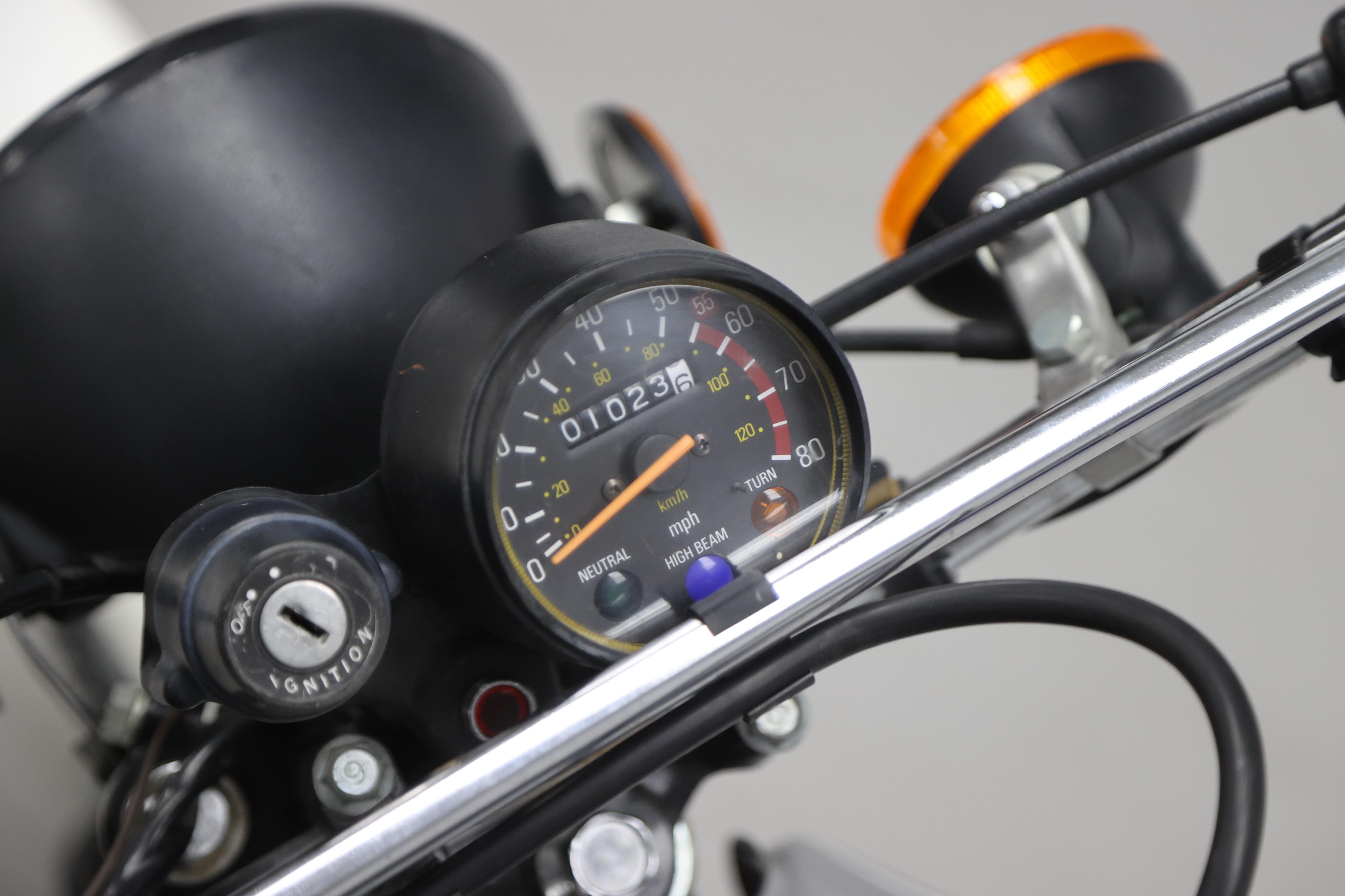 Lot 32 - 1981 Yamaha DT100