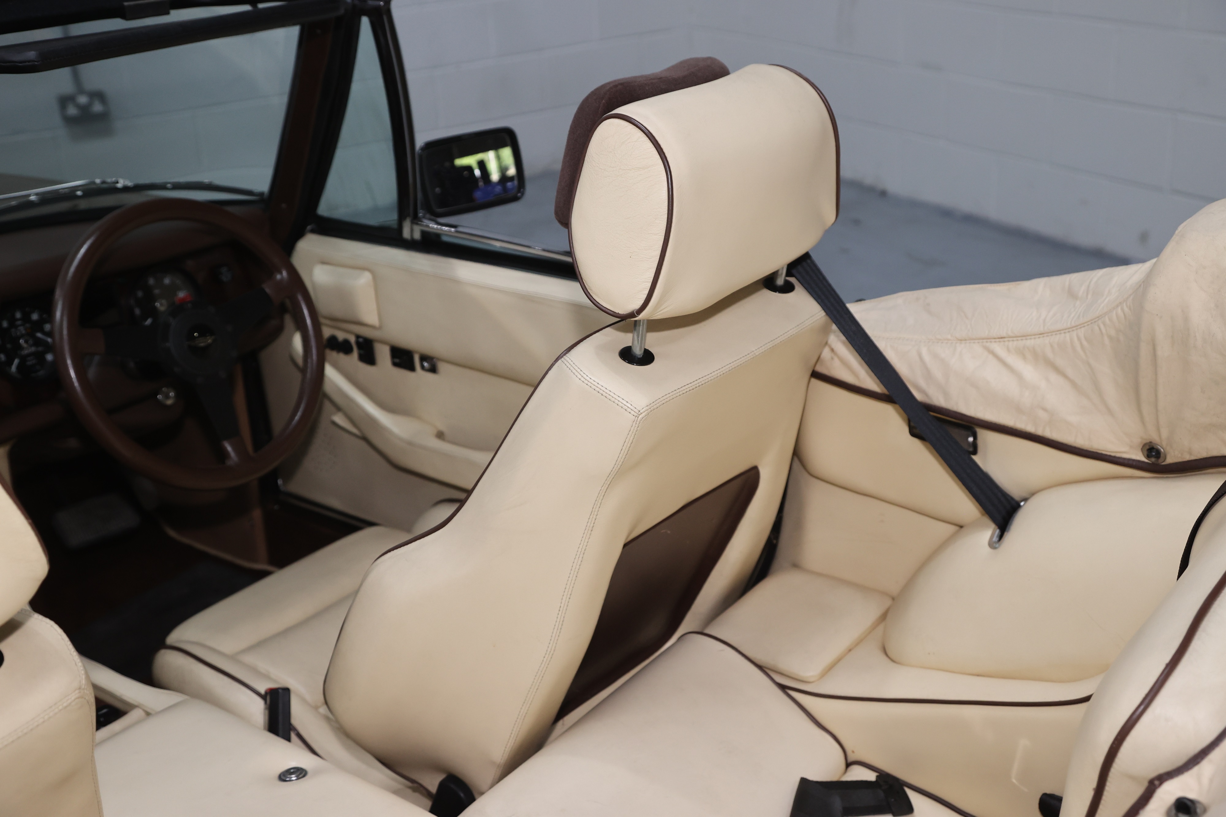 Lot 29 - 1987 Jensen Interceptor IV Convertible