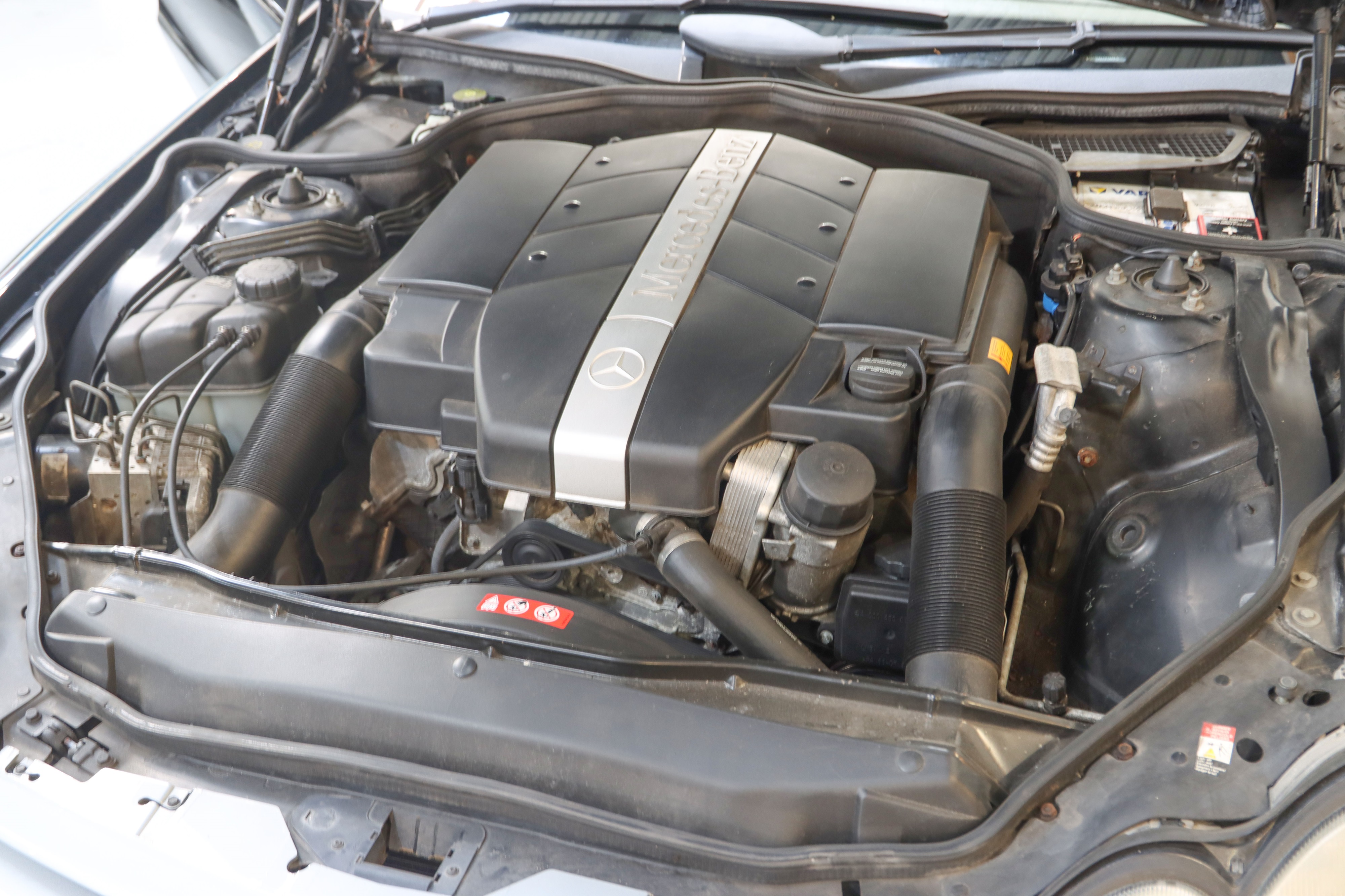 Lot 282 - 2004 Mercedes-Benz SL 350