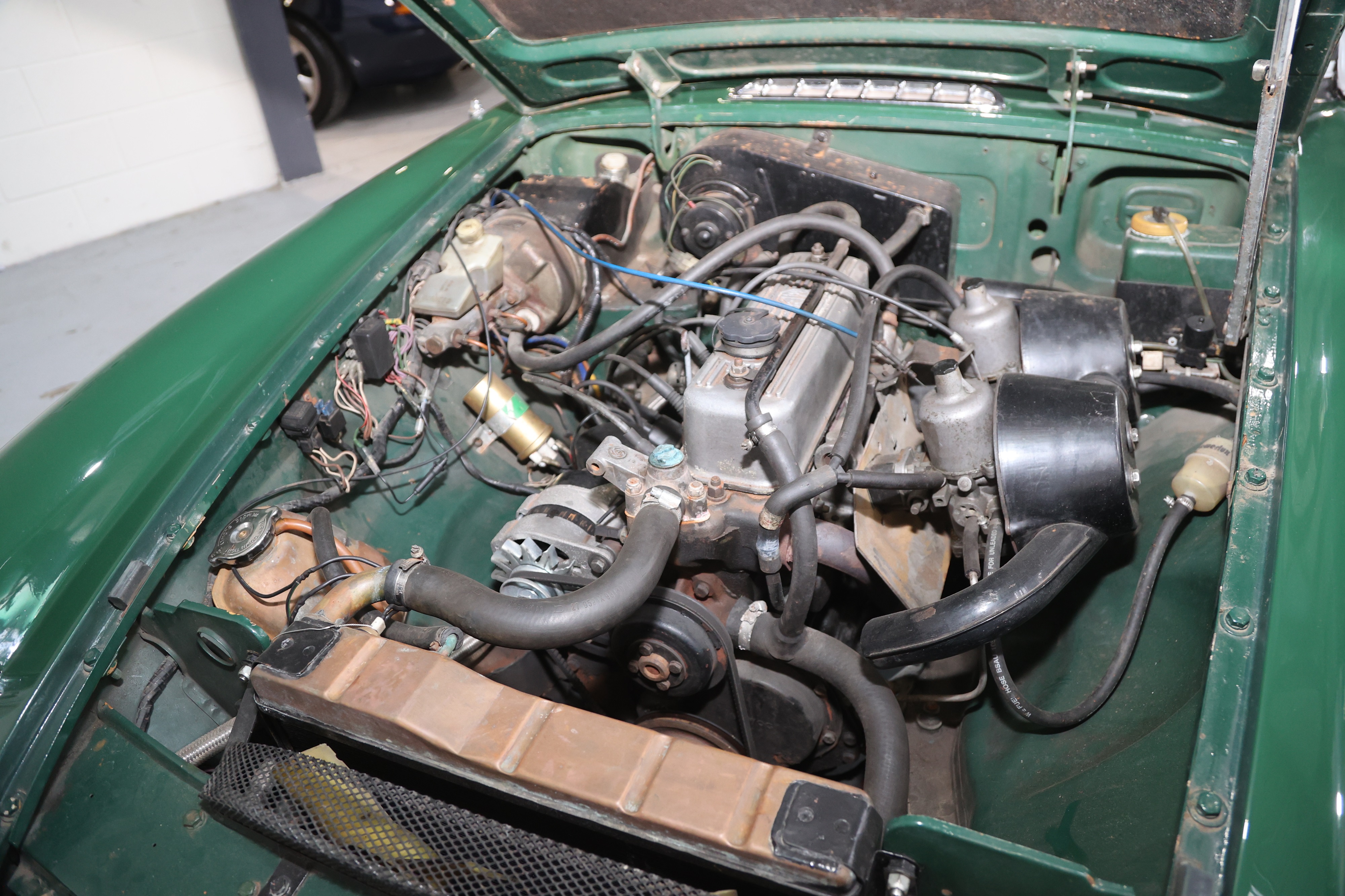 Lot 217 - 1977 MG B Roadster