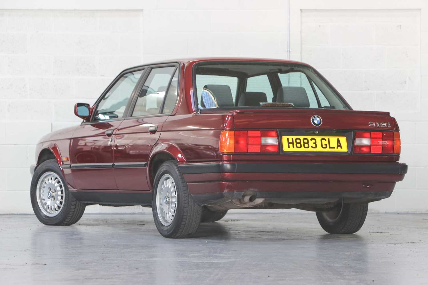 Lot 306 - 1990 BMW 318i (E30) SE Lux