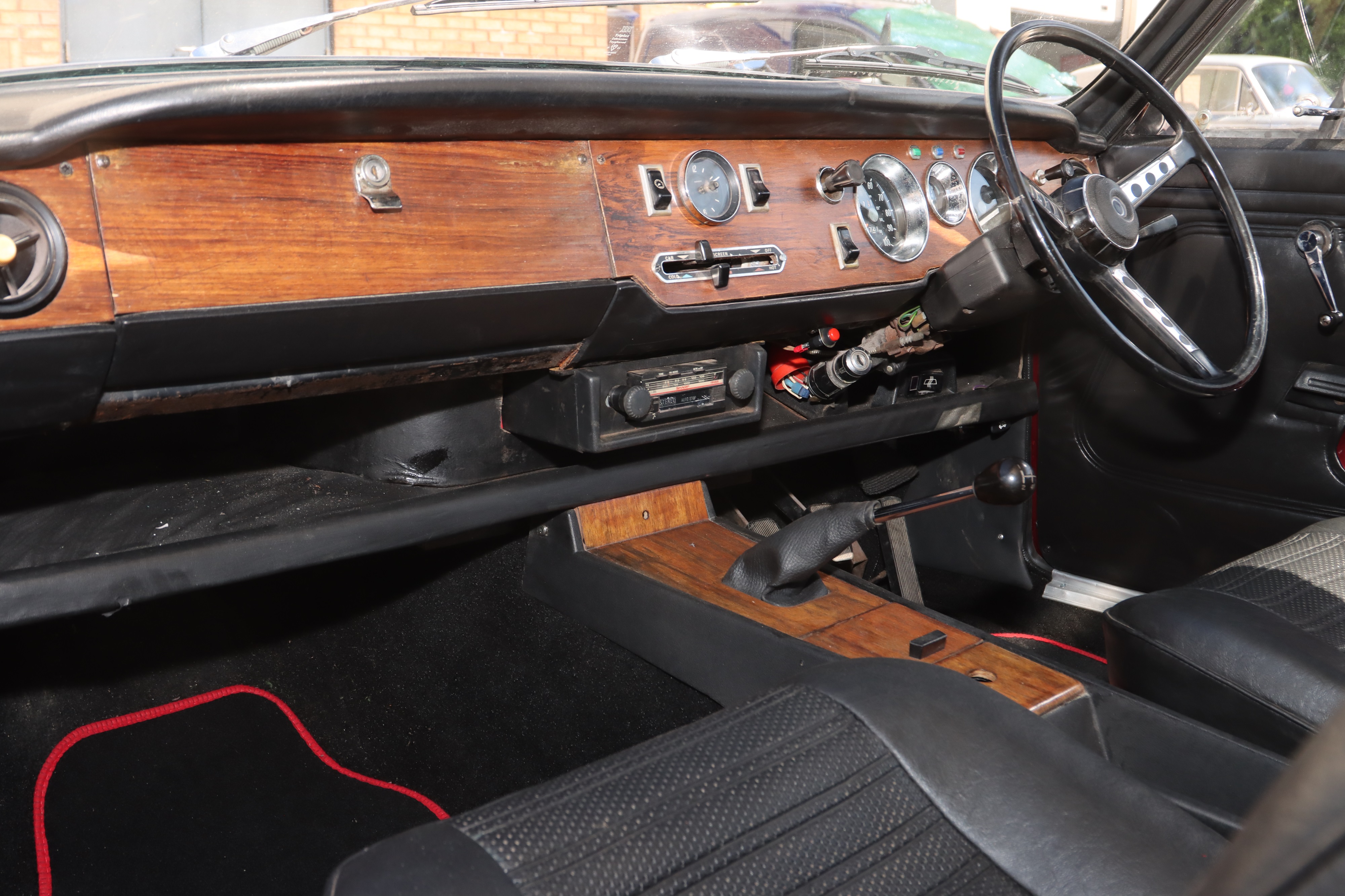 Lot 236 - 1974 Sunbeam Alpine Fastback