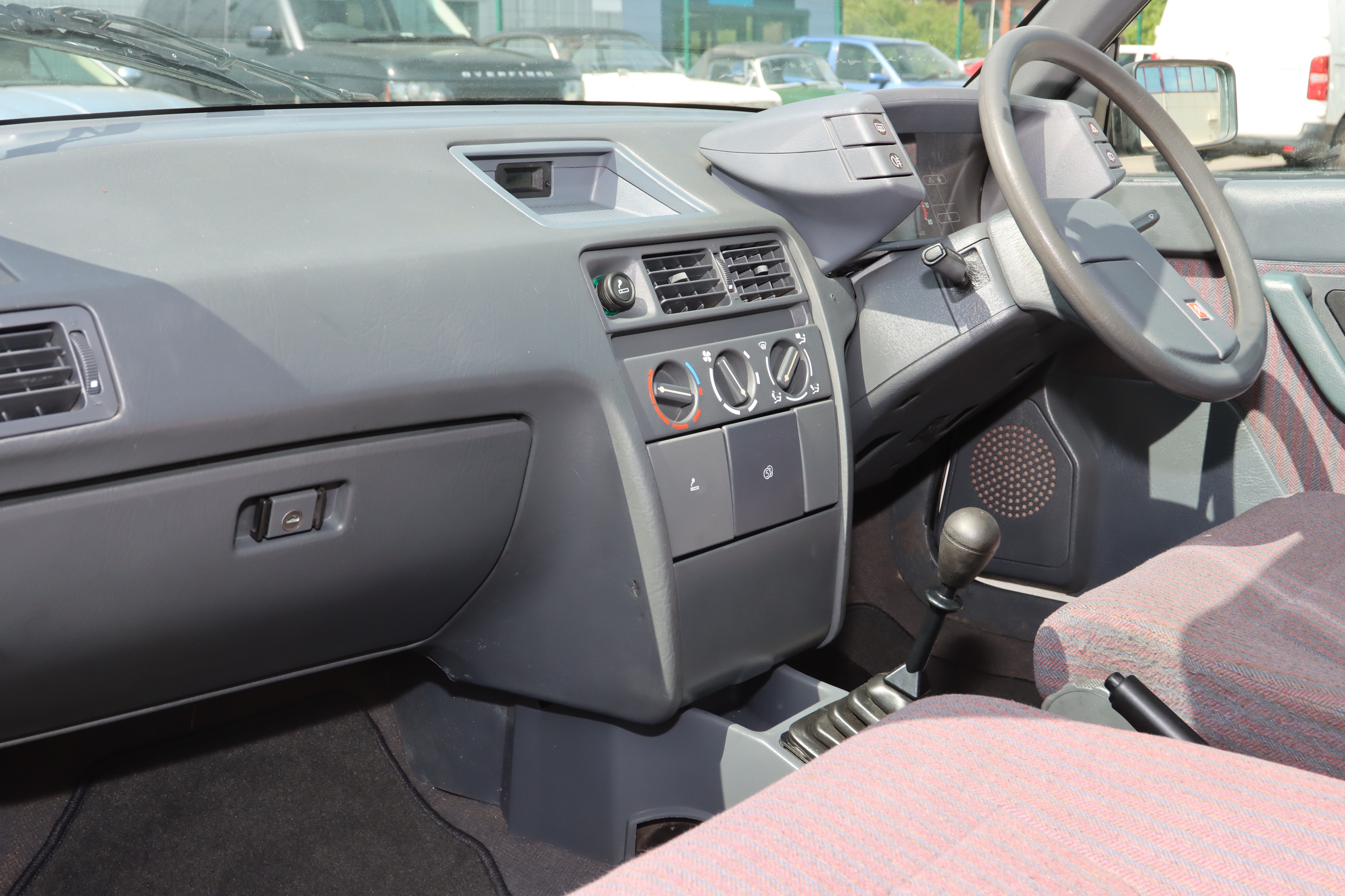 Lot 235 - 1990 Citroen BX 16 TGS