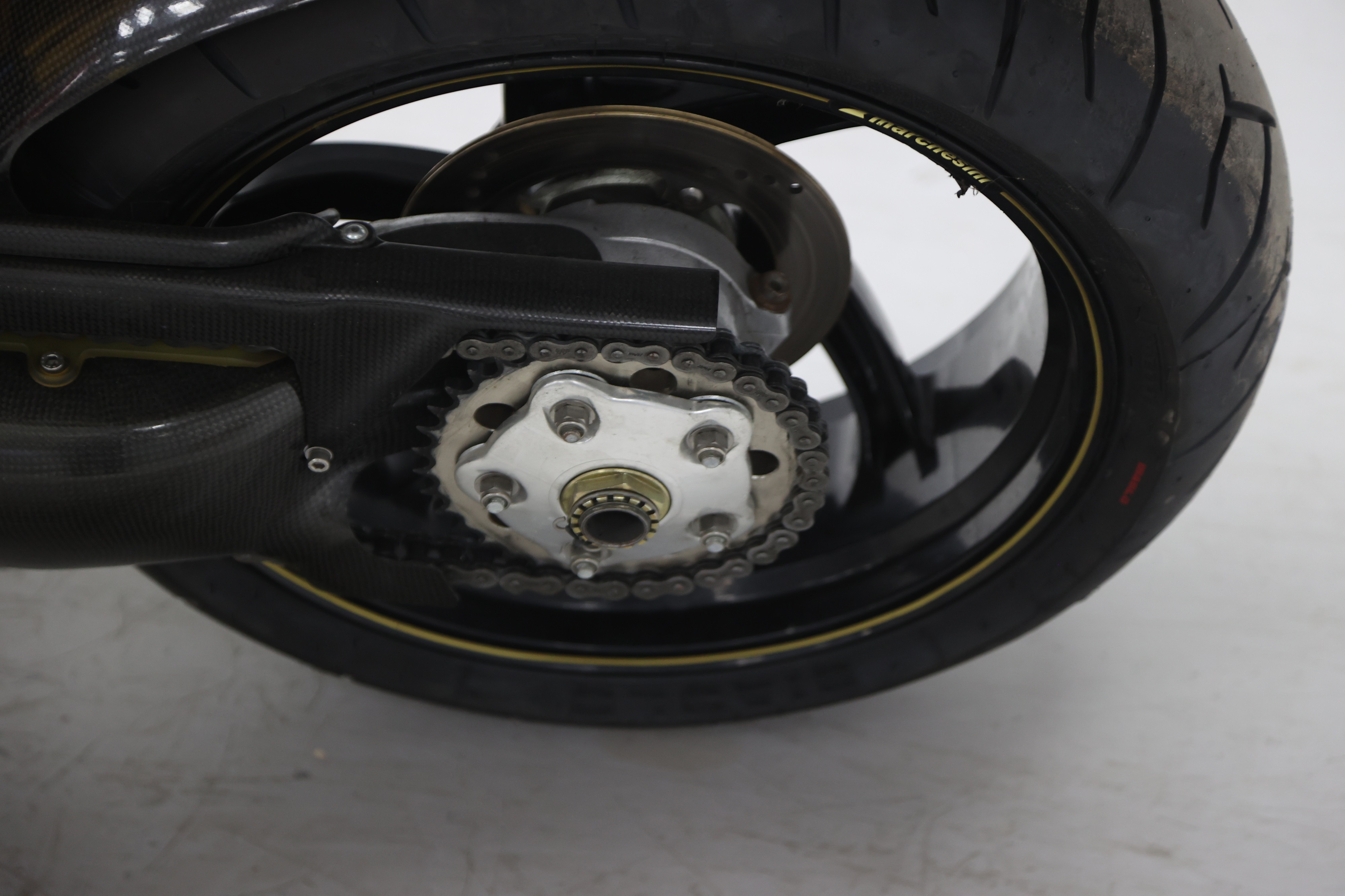 Lot 27 - 1997 Ducati 996 SPS