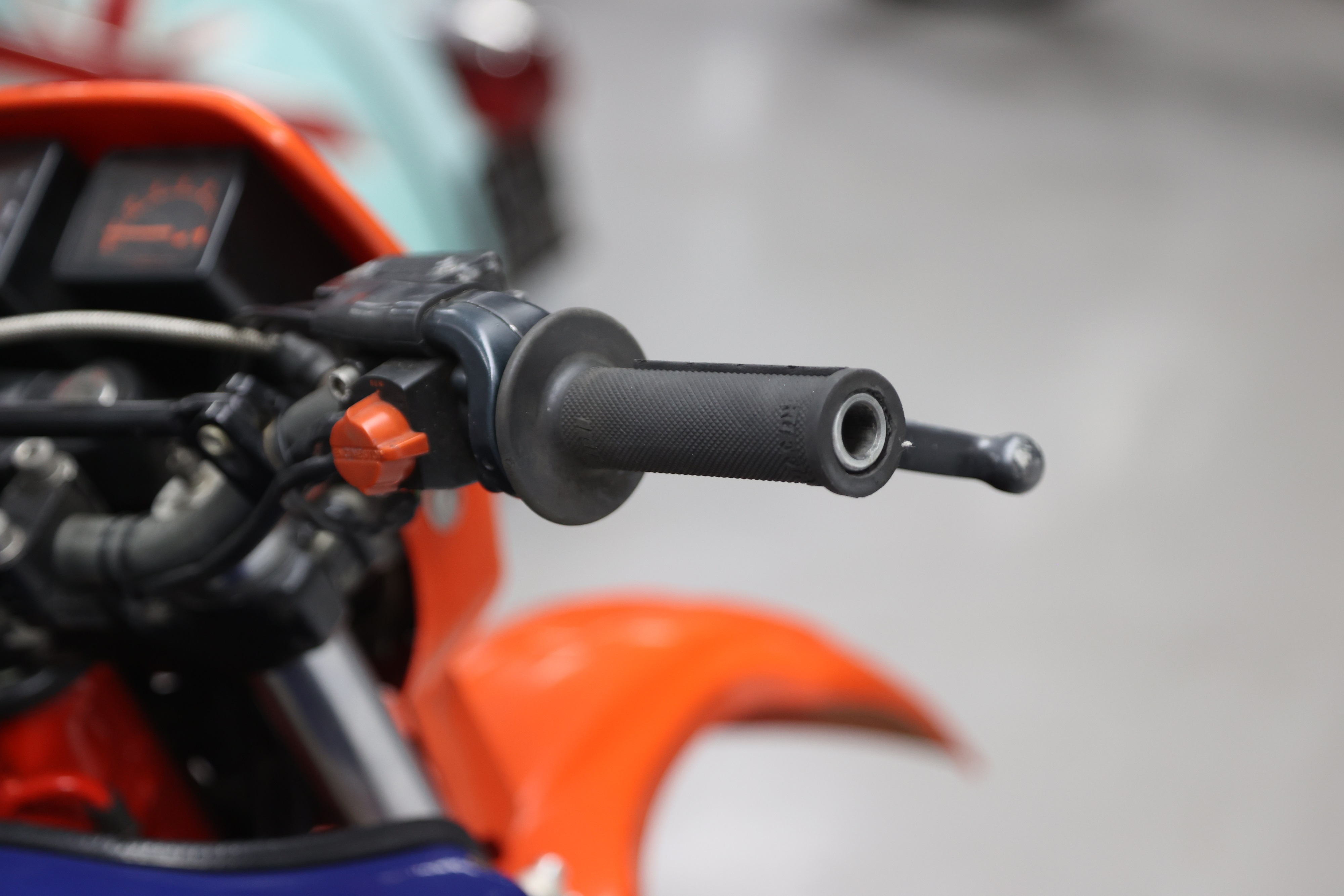 Lot 21 - 2001 Honda XL600R