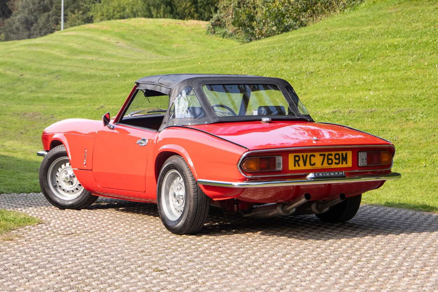 Lot 68 - 1974 Triumph Spitfire 2000cc GT6 Evocation