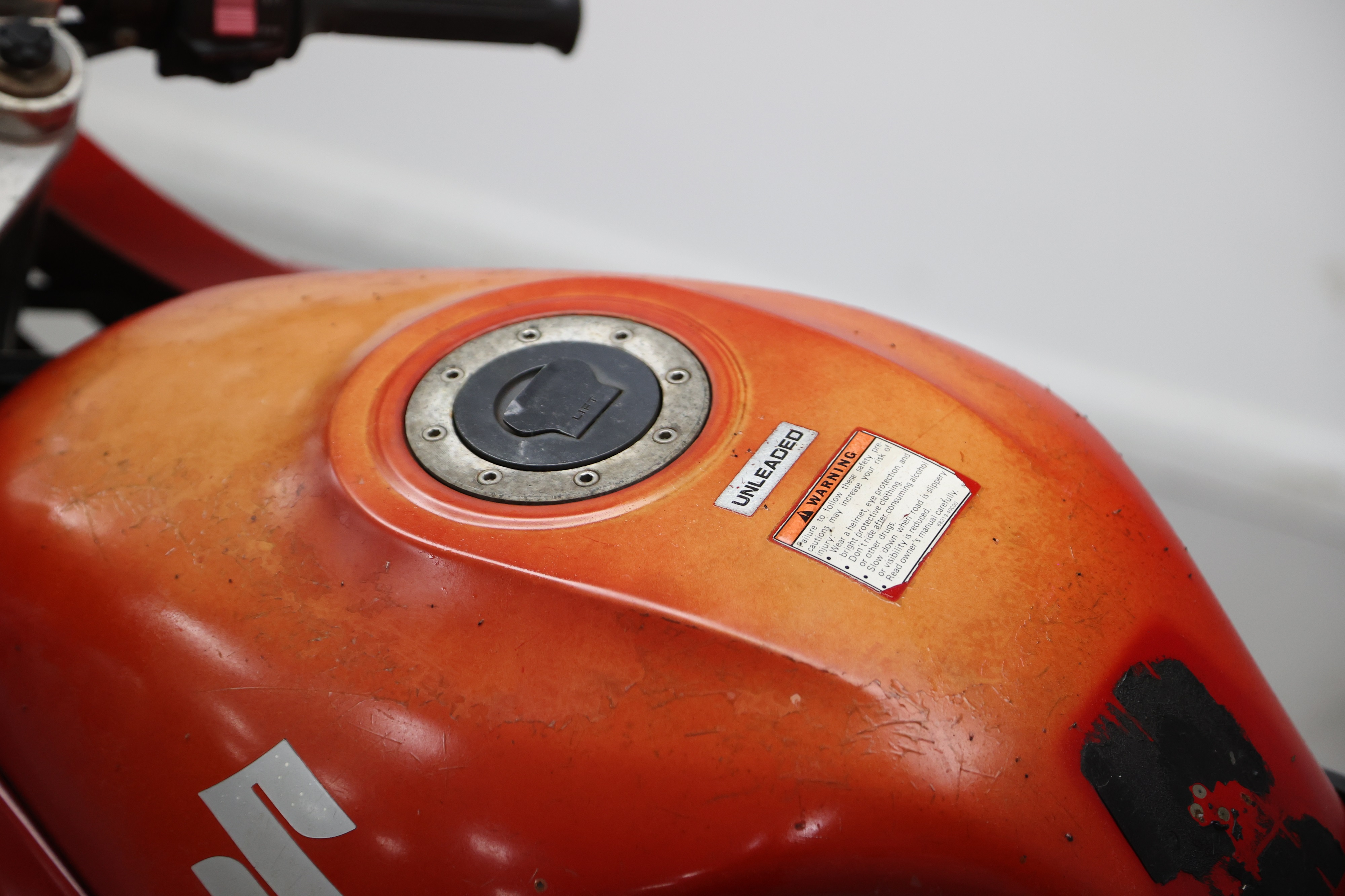 Lot 94 - 1992 Suzuki GSX600F