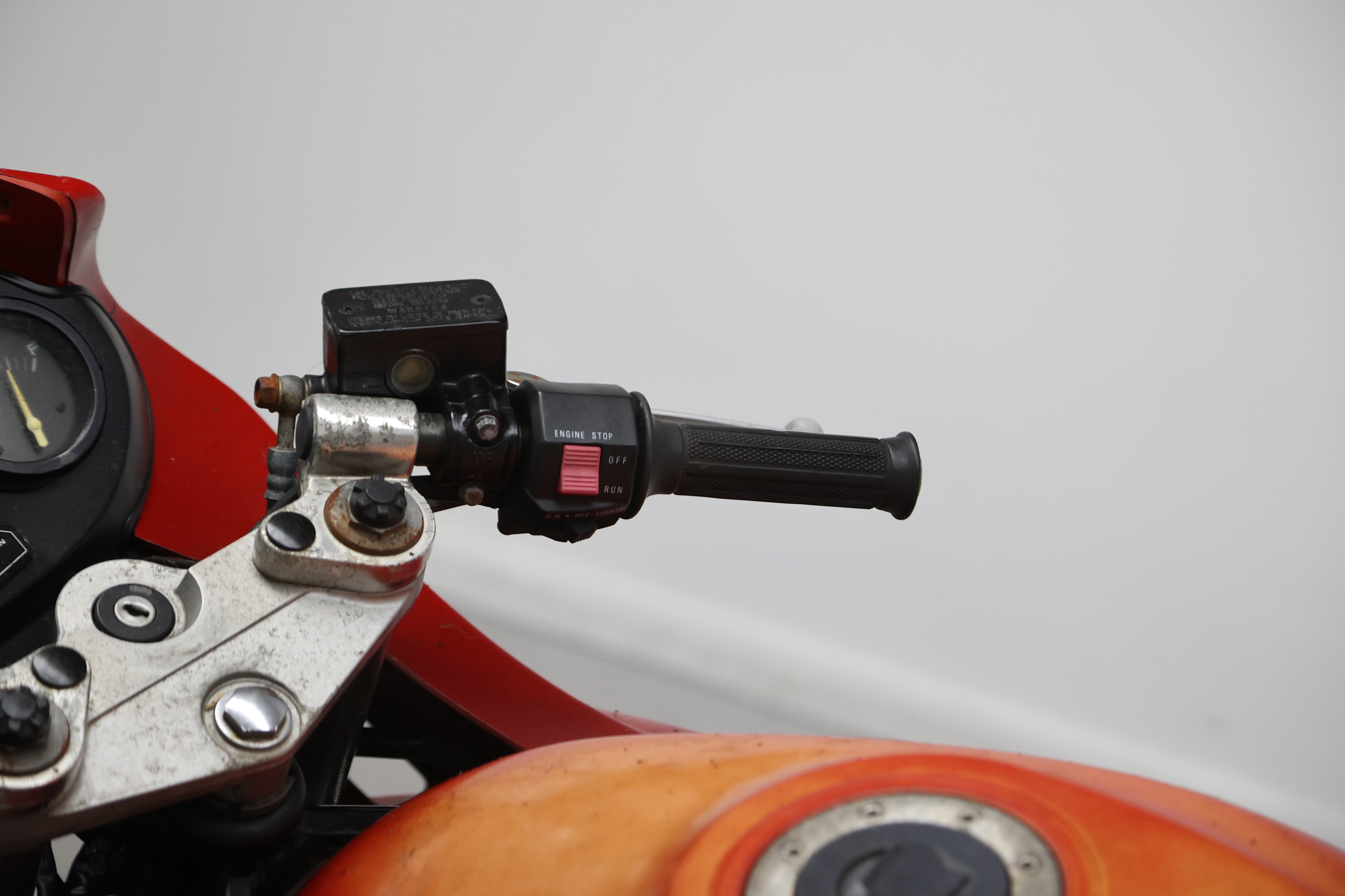 Lot 94 - 1992 Suzuki GSX600F