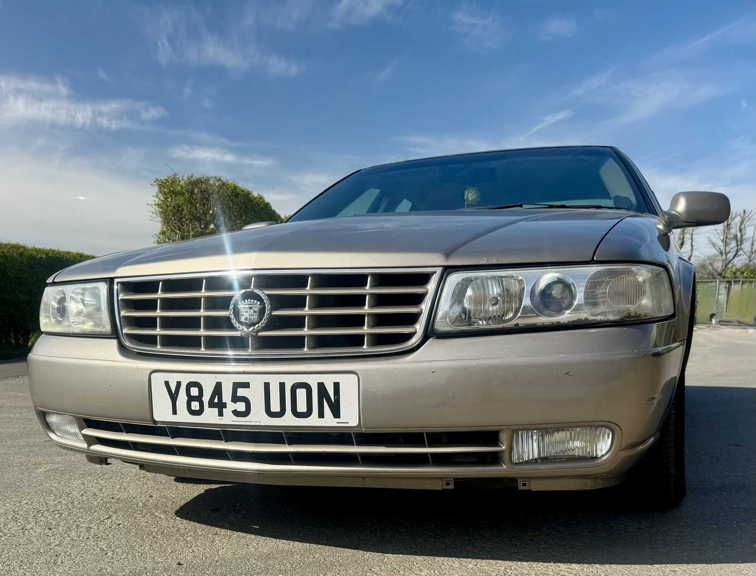 Lot 36 - 2001 Cadillac Seville’s STS V8