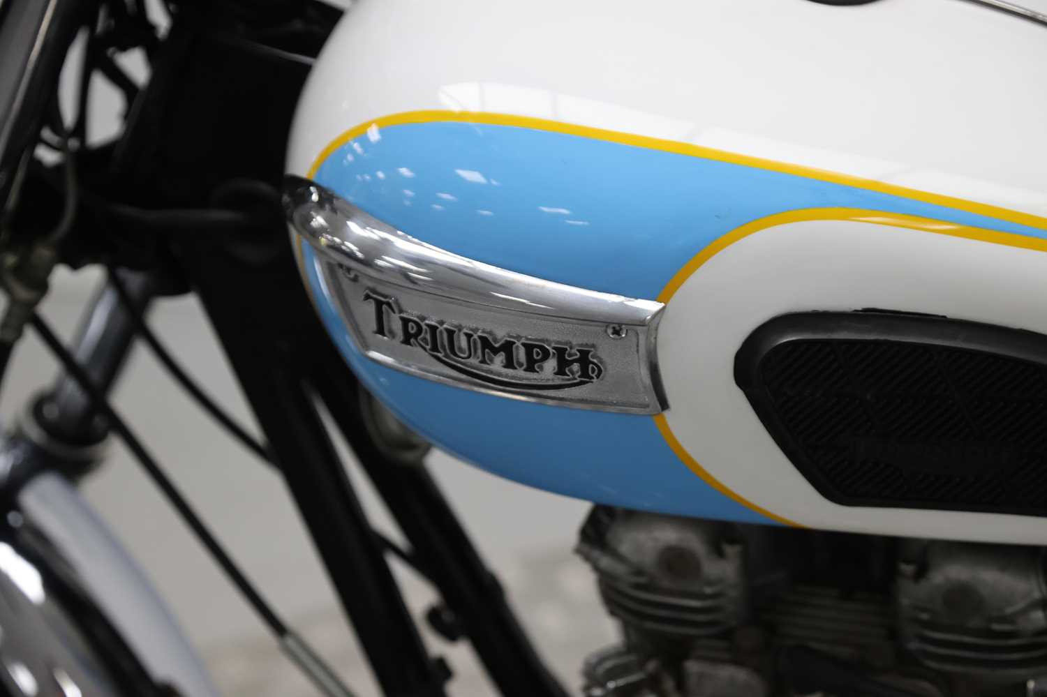 Lot 17 - 1976 Triumph Tiger 750