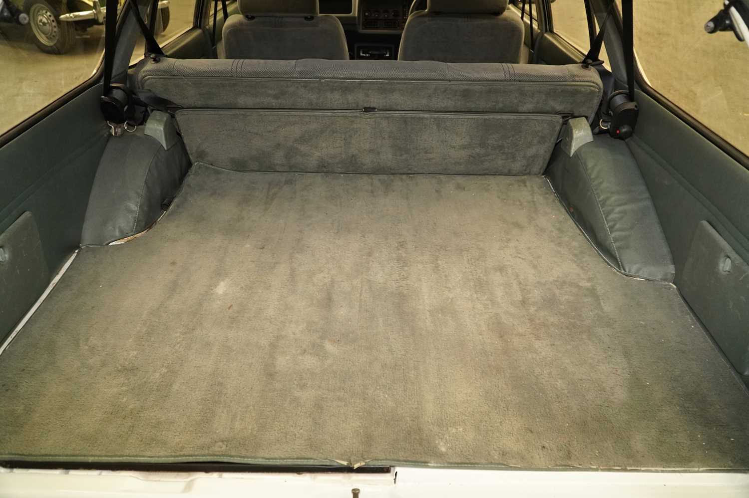 Lot 135 - 1985 Ford Granada MK2 2.8GL Estate Auto