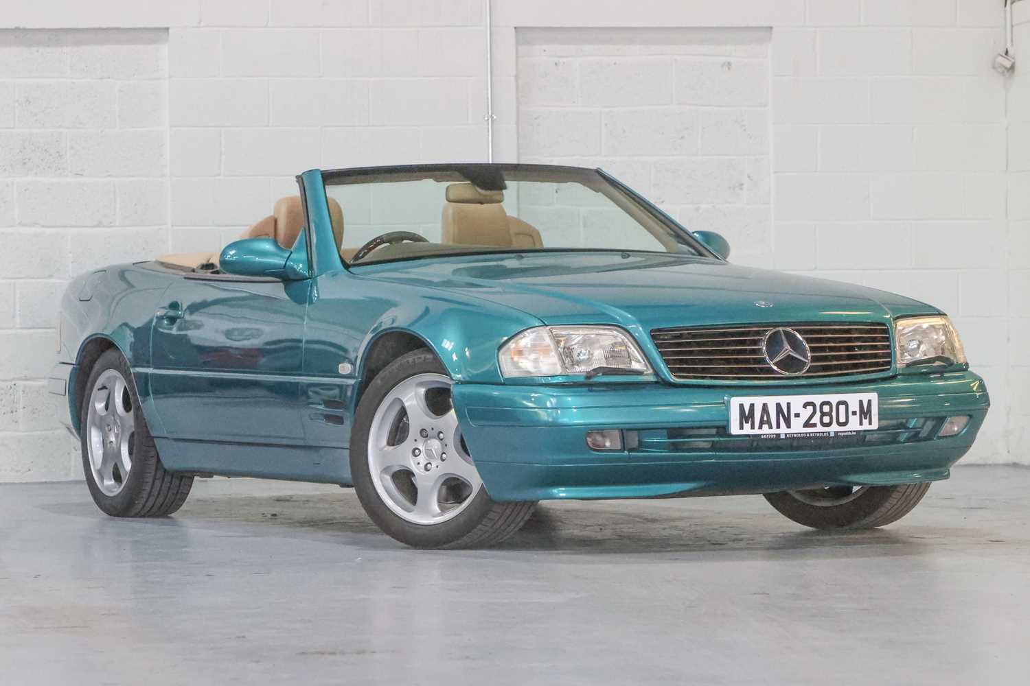 Lot 219 - 1998 Mercedes-Benz SL 280