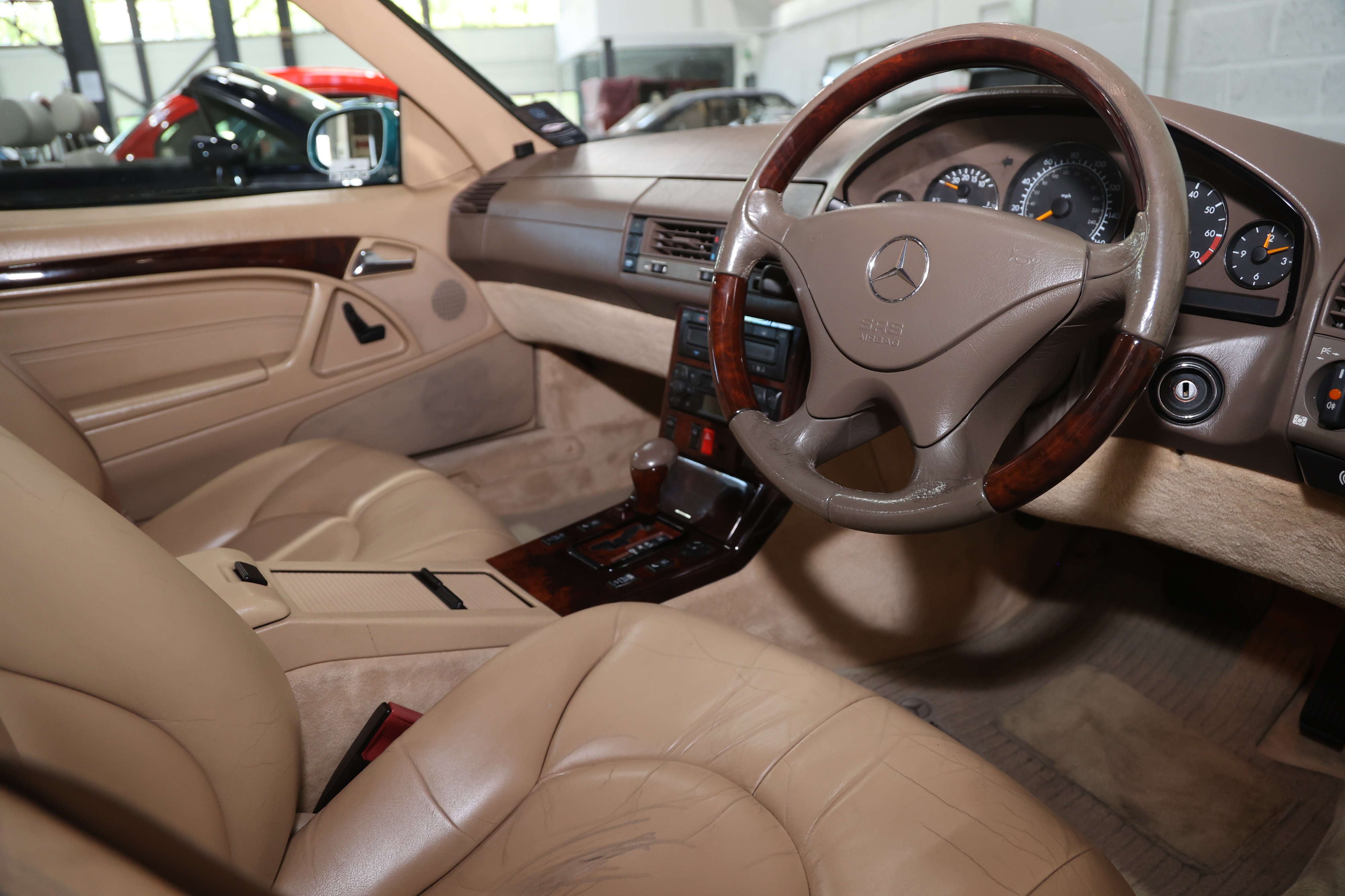 Lot 219 - 1998 Mercedes-Benz SL 280