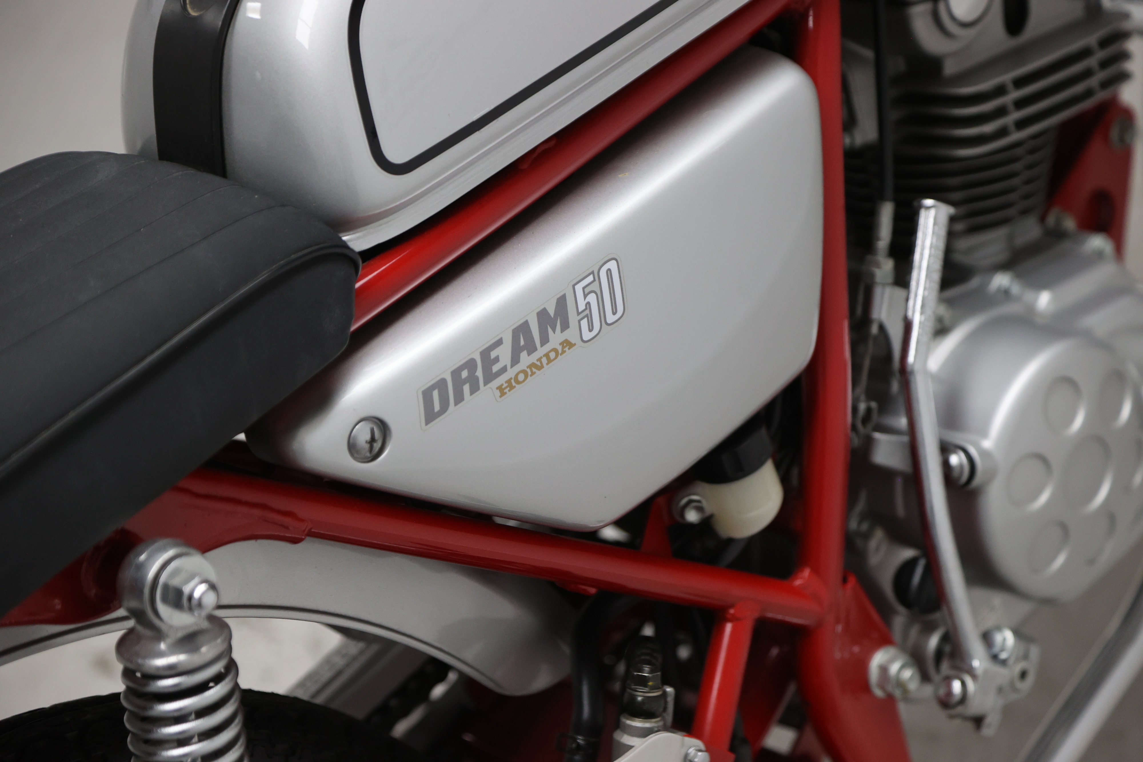 Lot 83 - 2000 Honda Dream 50