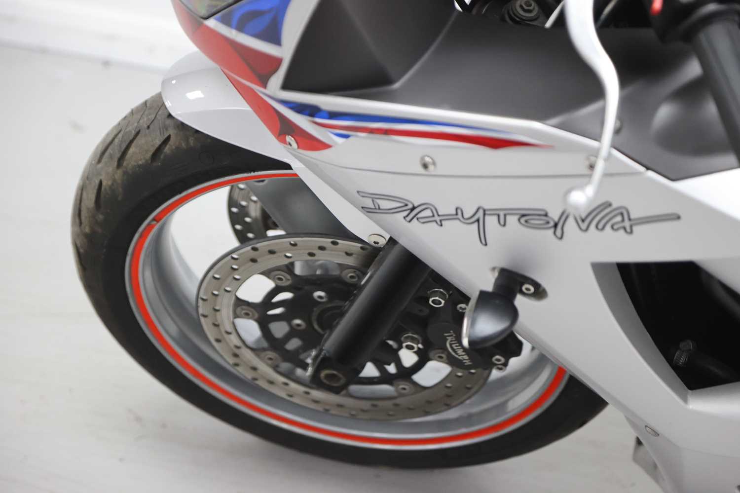 Lot 32 - 2004 Triumph Daytona 600