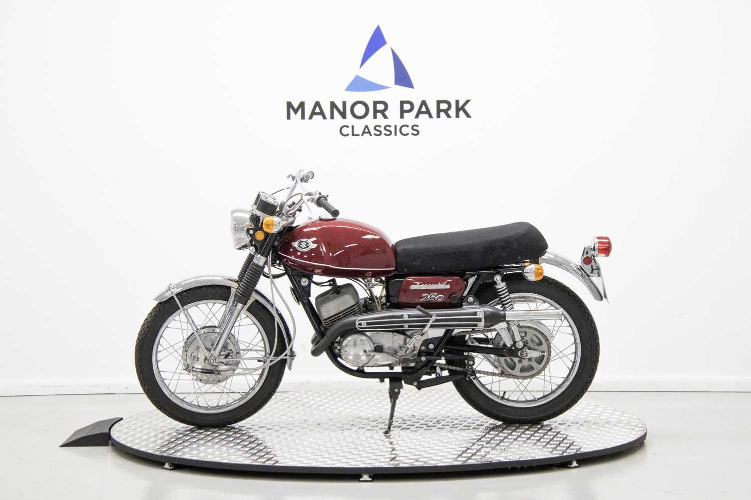Lot 18 - 1970 Suzuki T250