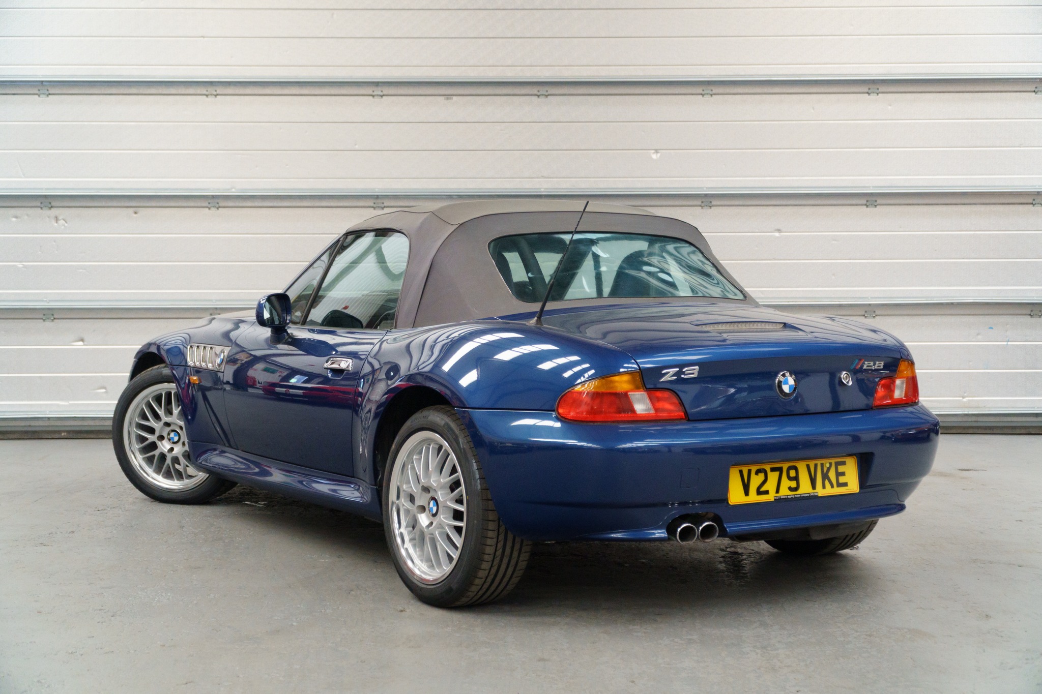 Lot 128 - 2000 BMW Z3 Roadster