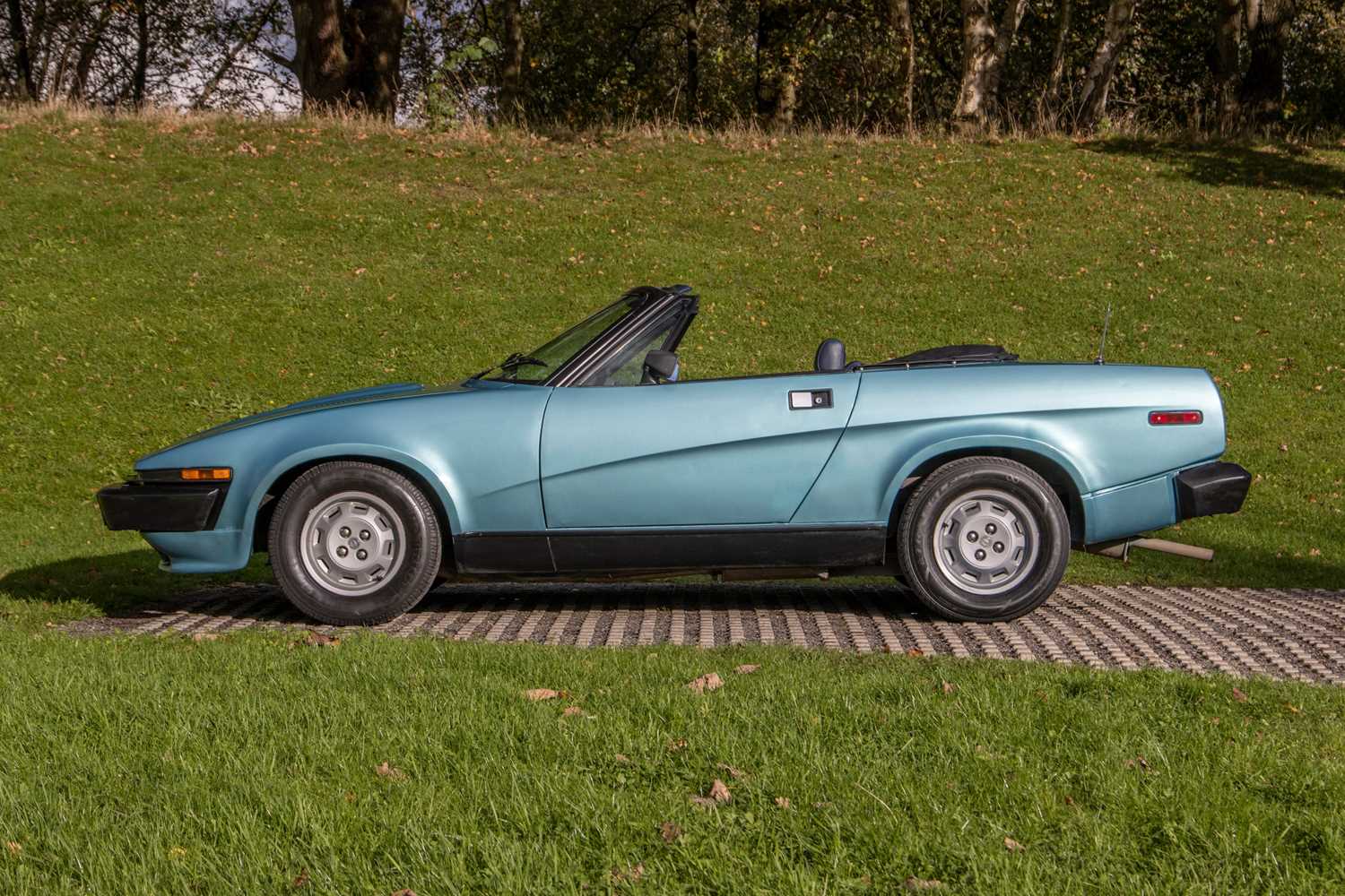 Lot 30 - 1982 Triumph TR7 Convertible