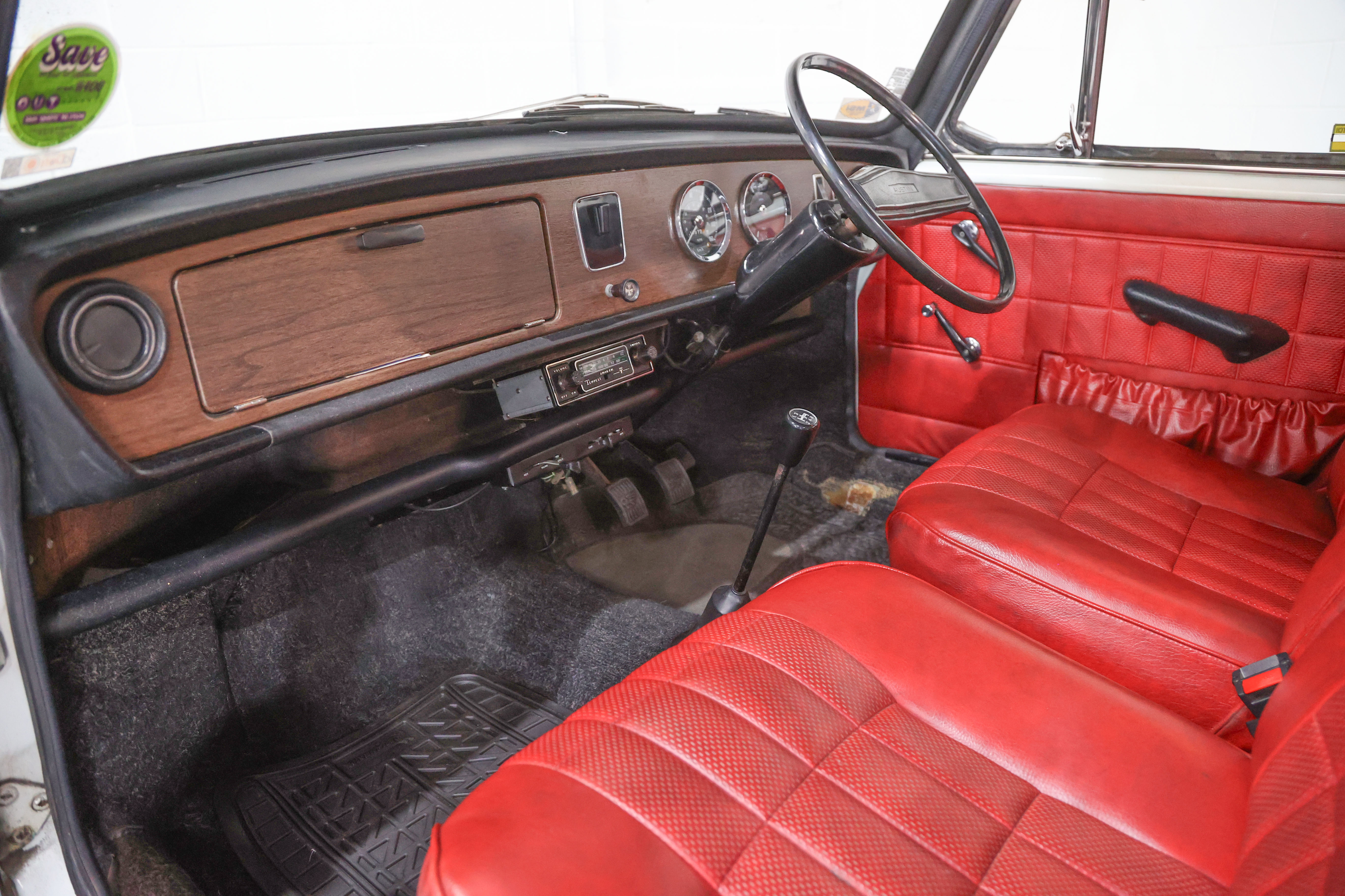 Lot 217 - 1975 Austin Apache