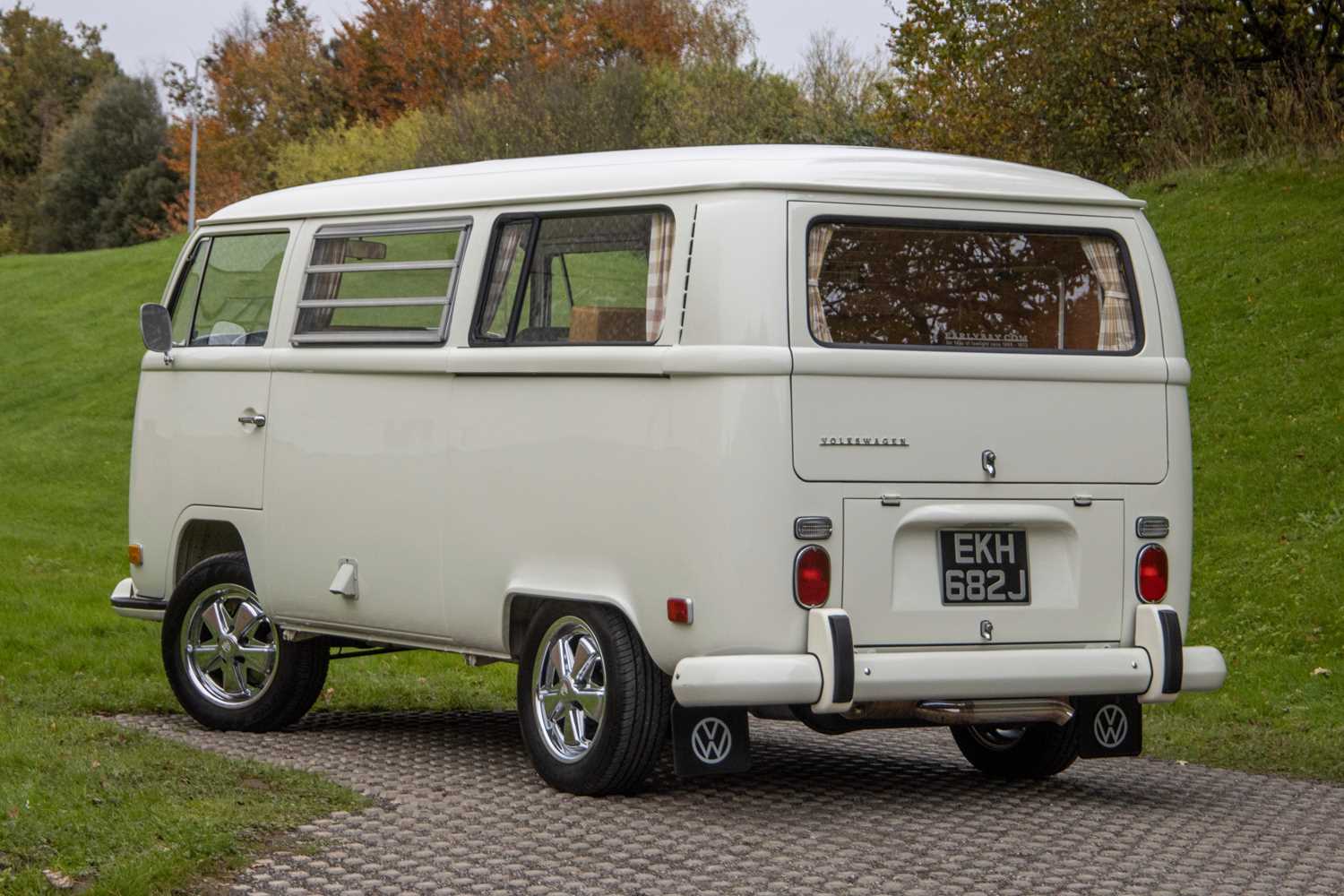Lot 78 - 1971 Volkswagen Type 2 Westfalia Camper Van