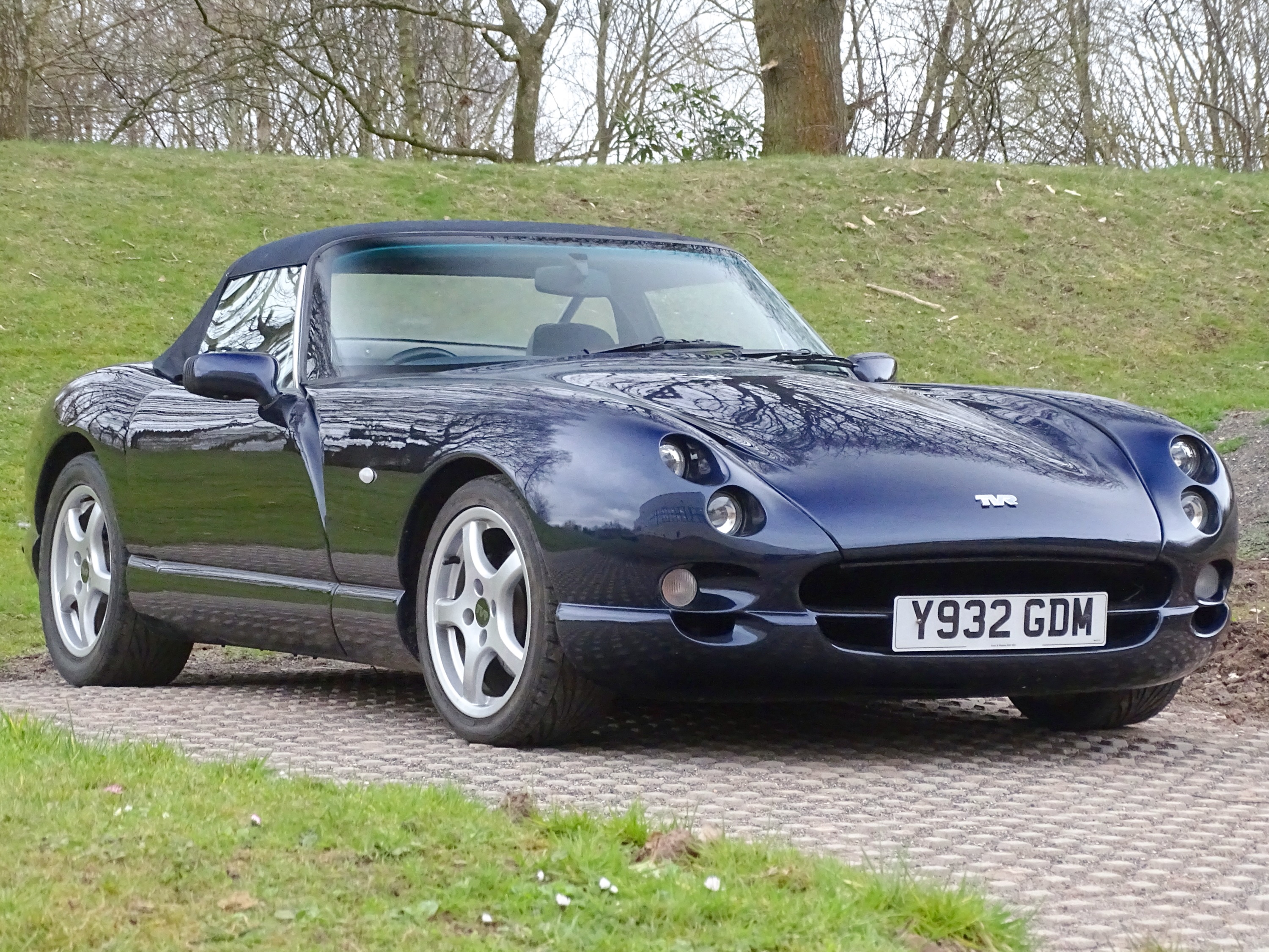 Lot 81 - 2001 TVR Chimaera 450