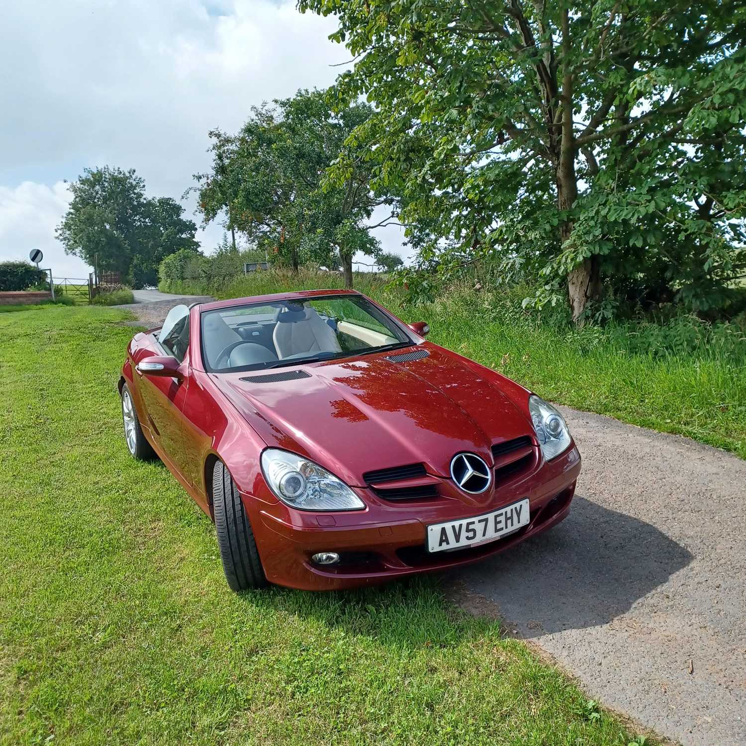 Lot 19 - 2007 Mercedes-Benz SLK280