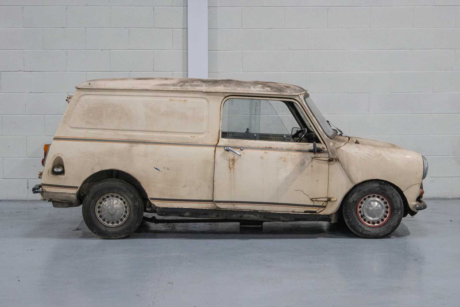 Lot 12 - 1974 Austin Mini 850 Van
