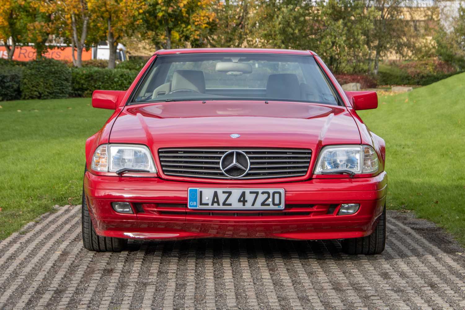 Lot 1 - 1996 Mercedes-Benz SL 280