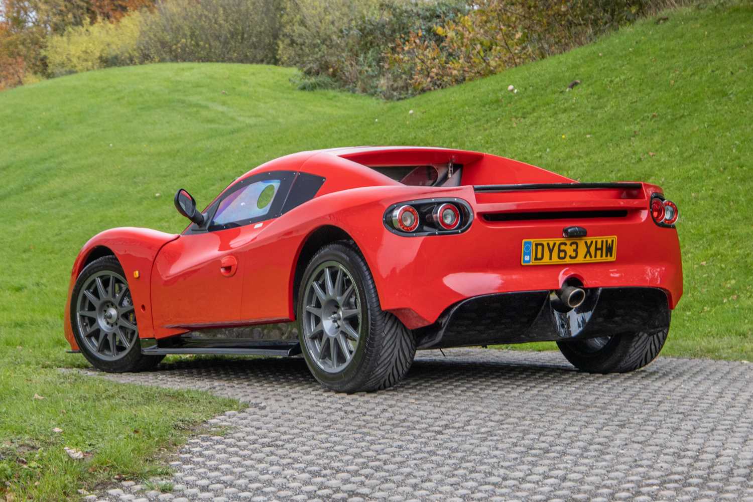 Lot 40 - 2013 Chevron GR8