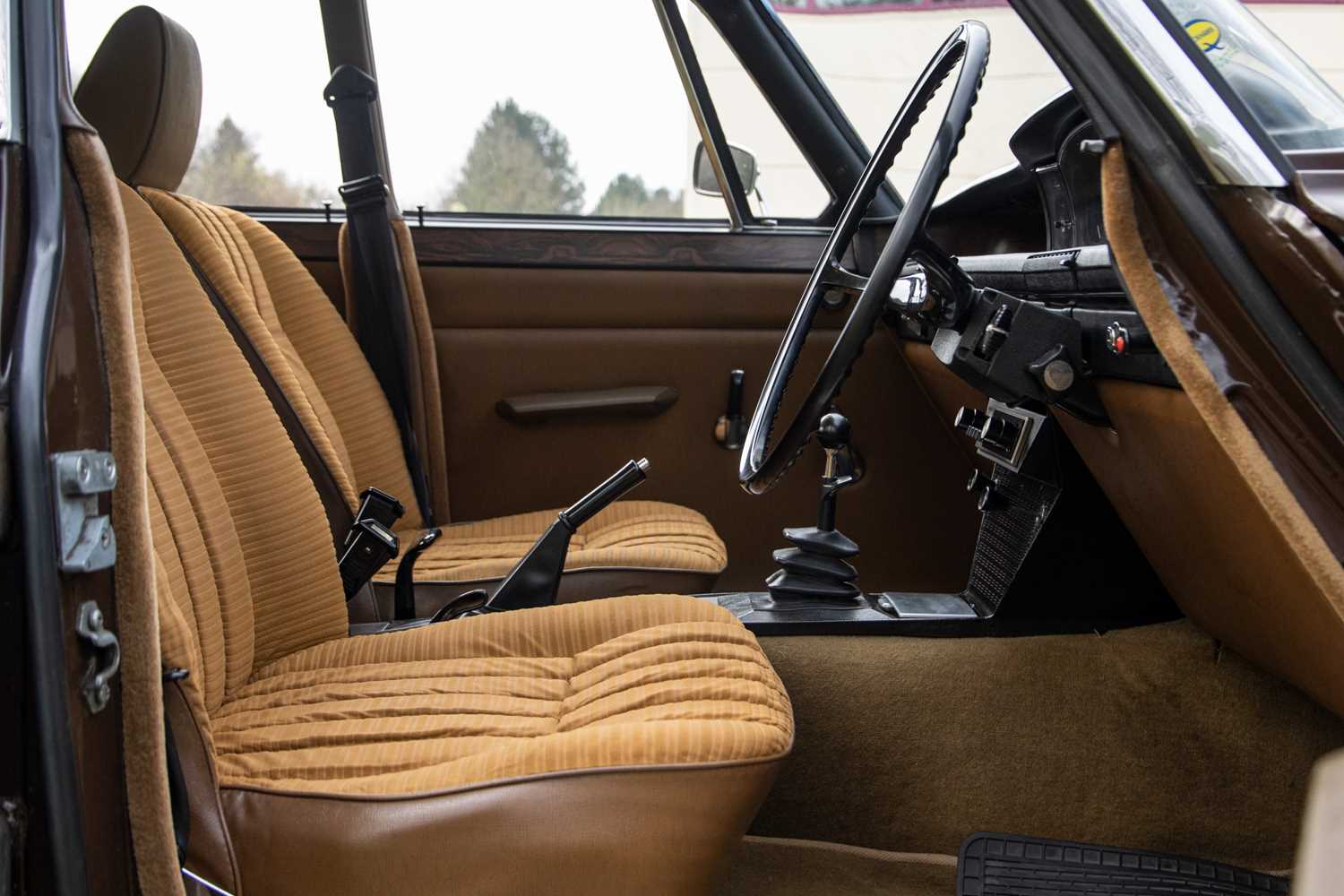 Lot 50 - 1973 Rover P6 2200 TC