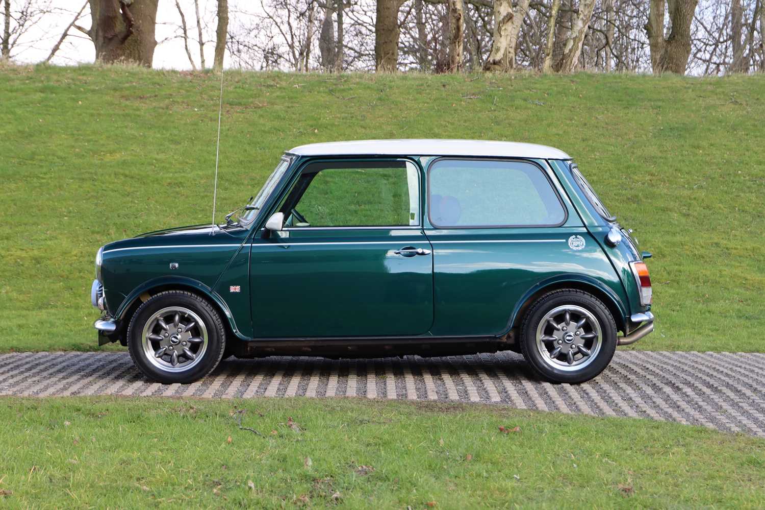 Lot 6 - 1995 Rover Mini Cooper 1.3i