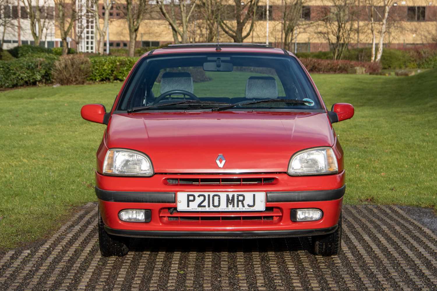Lot 76 - 1997 Renault Clio 1.4 RT