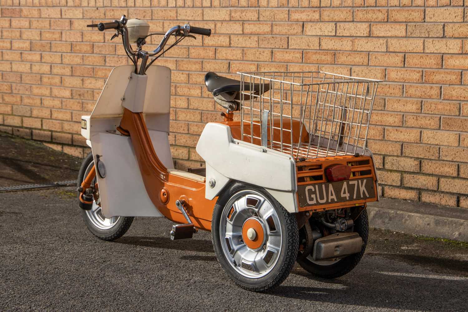 Lot 81 - 1972 Ariel 3