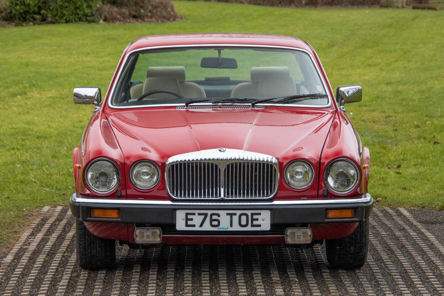 Lot 68 - 1988 Daimler Double Six