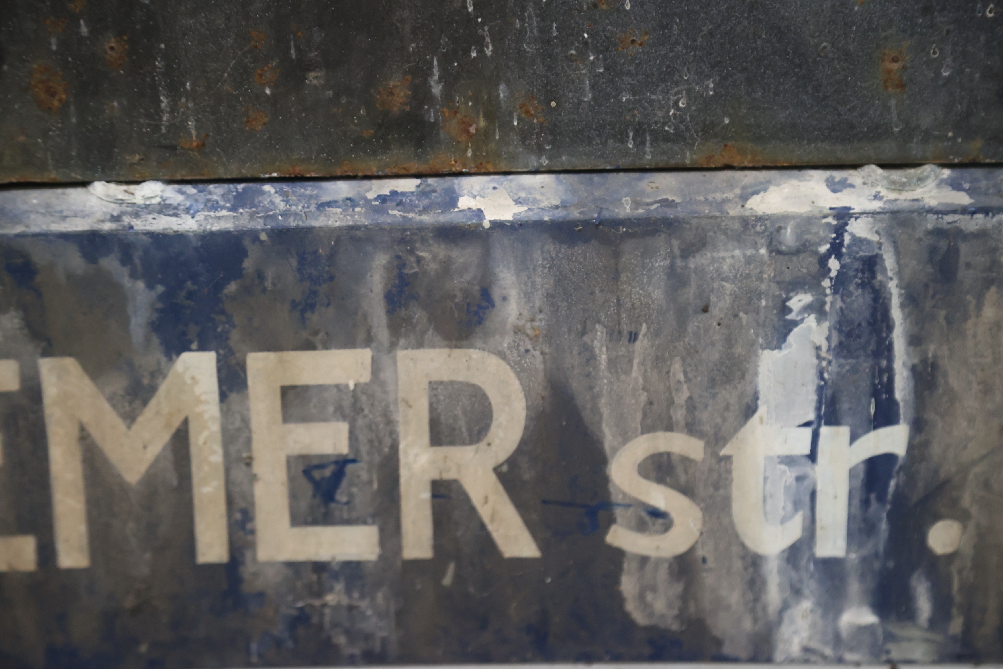 Lot 1 - A collection of four French signs