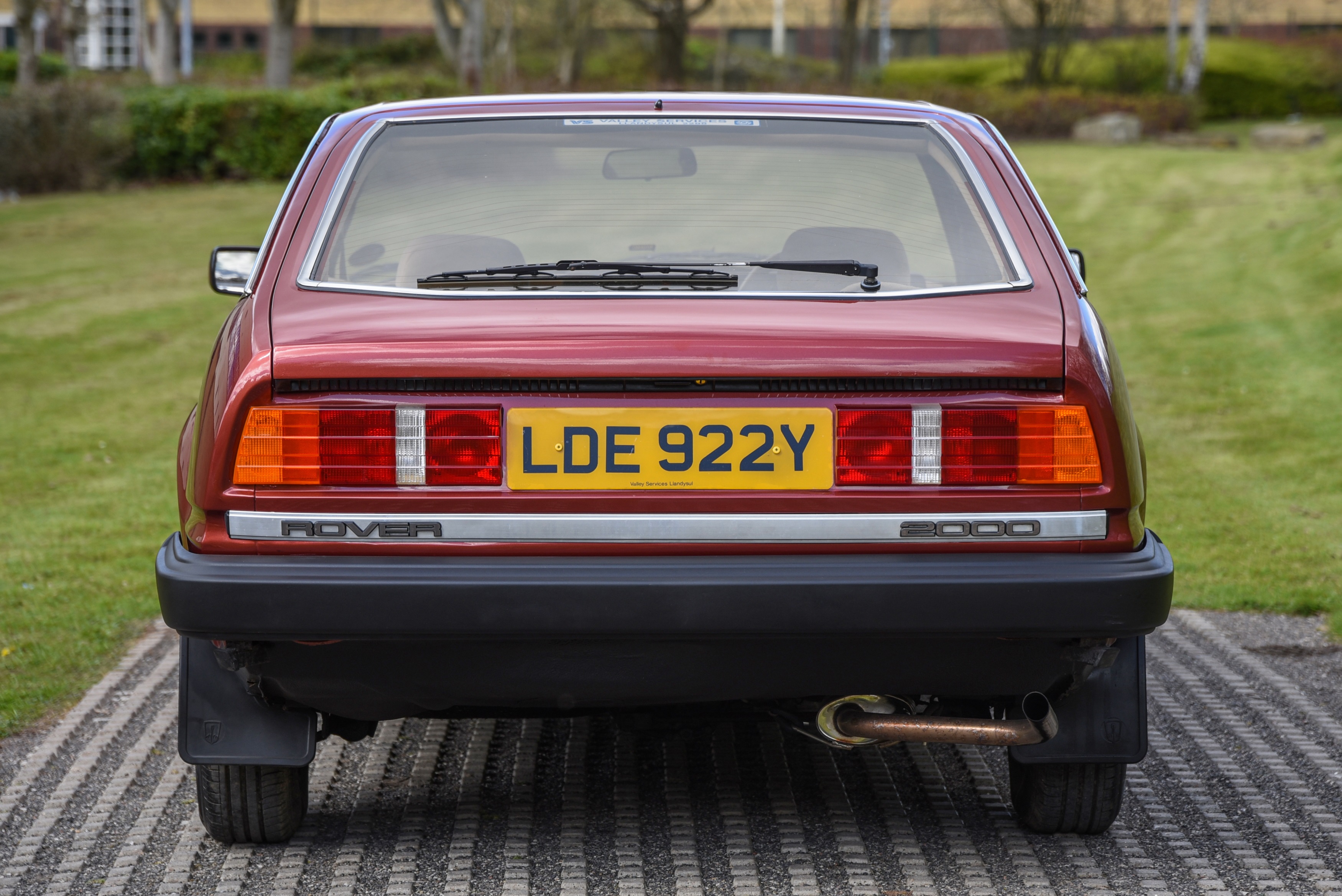Lot 74 - 1982 Rover SD1 2000