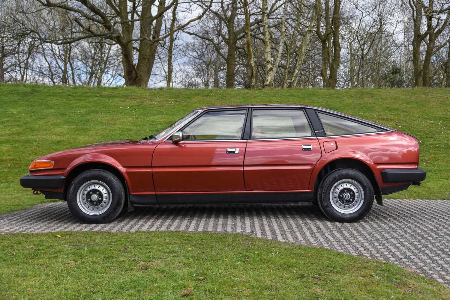 Lot 74 - 1982 Rover SD1 2000