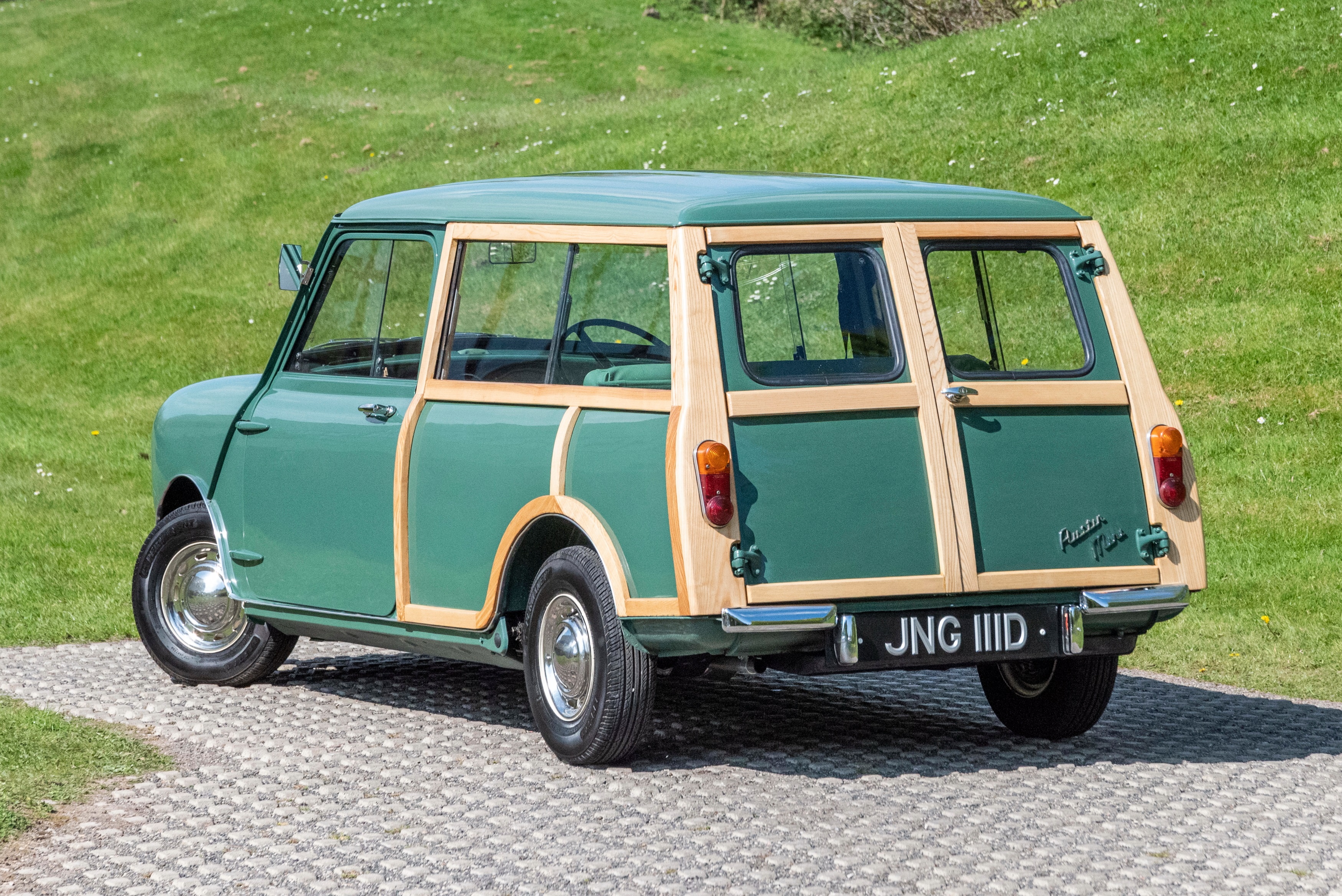 Lot 39 - 1966 Austin Mini 1000 Traveller