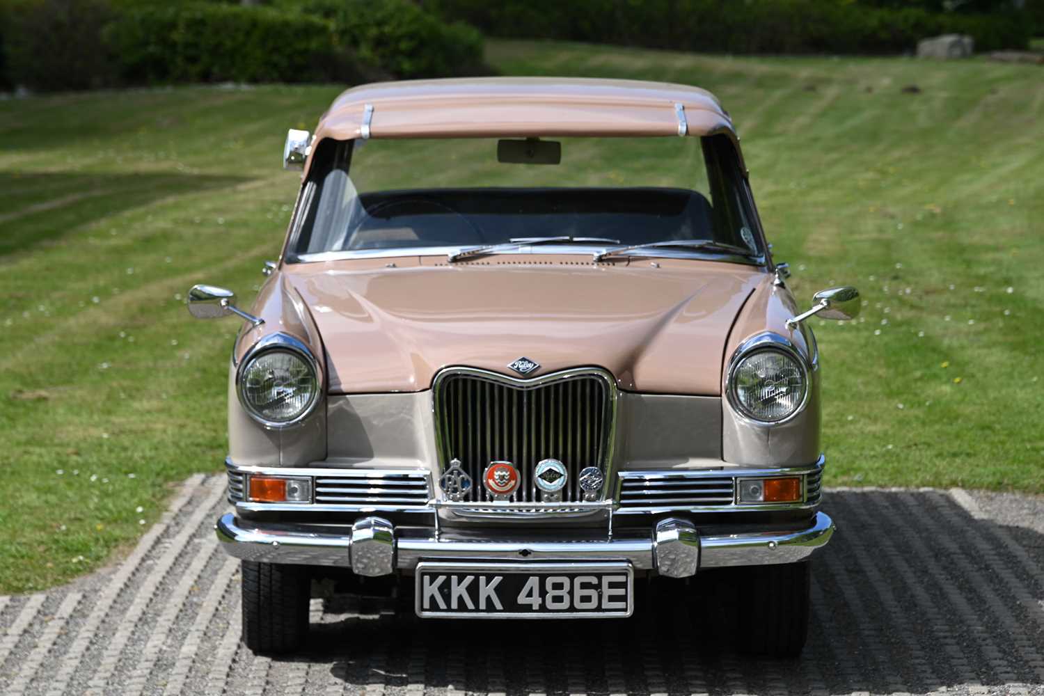 Lot 30 - 1967 Riley 4/72
